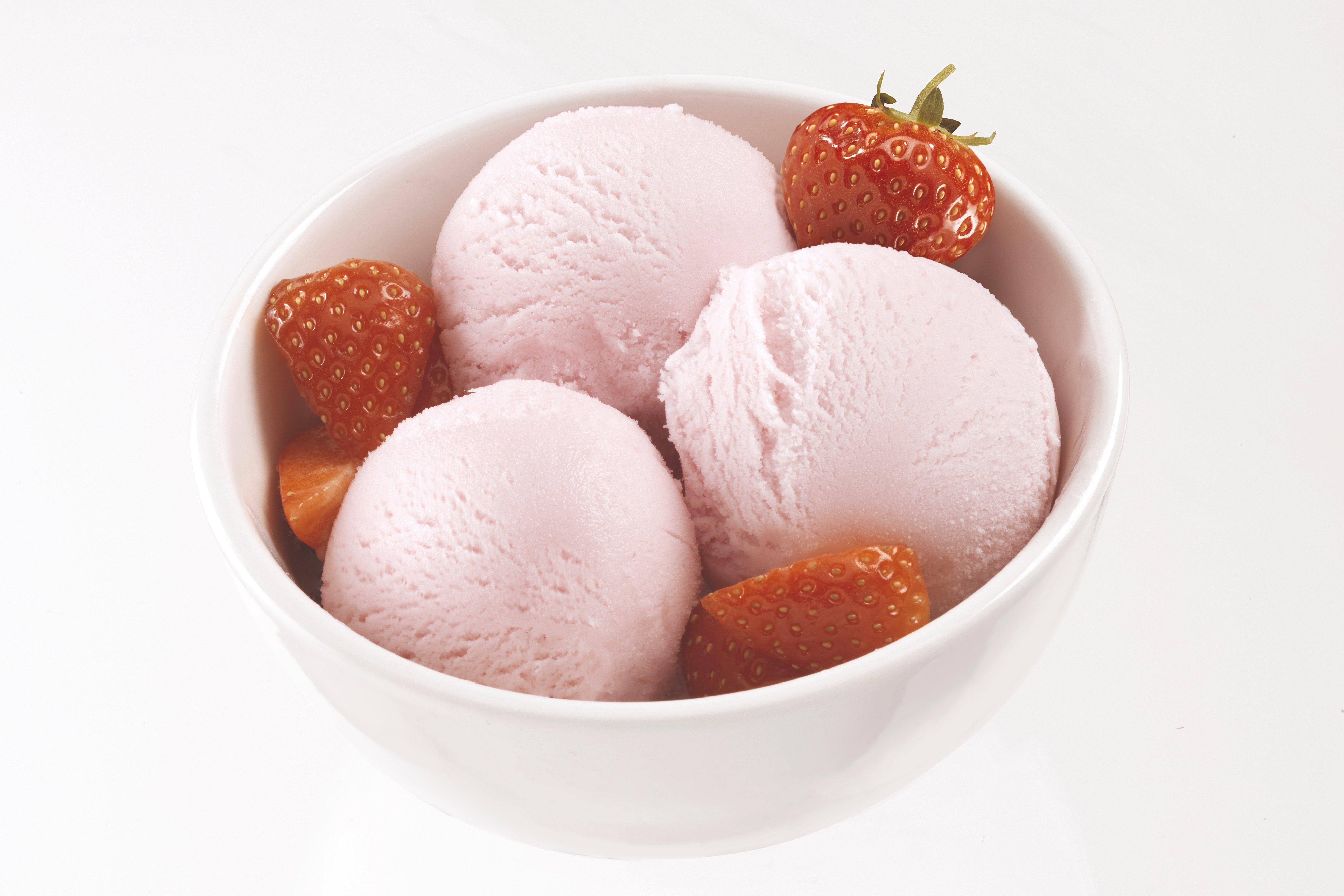 Coolicious Low Fat Strawberry Frozen Yogurt 4L Wholesale Buy Coolicious Low Fat Strawberry Frozen Yogurt 4L in Bulk Brakes Foodservice