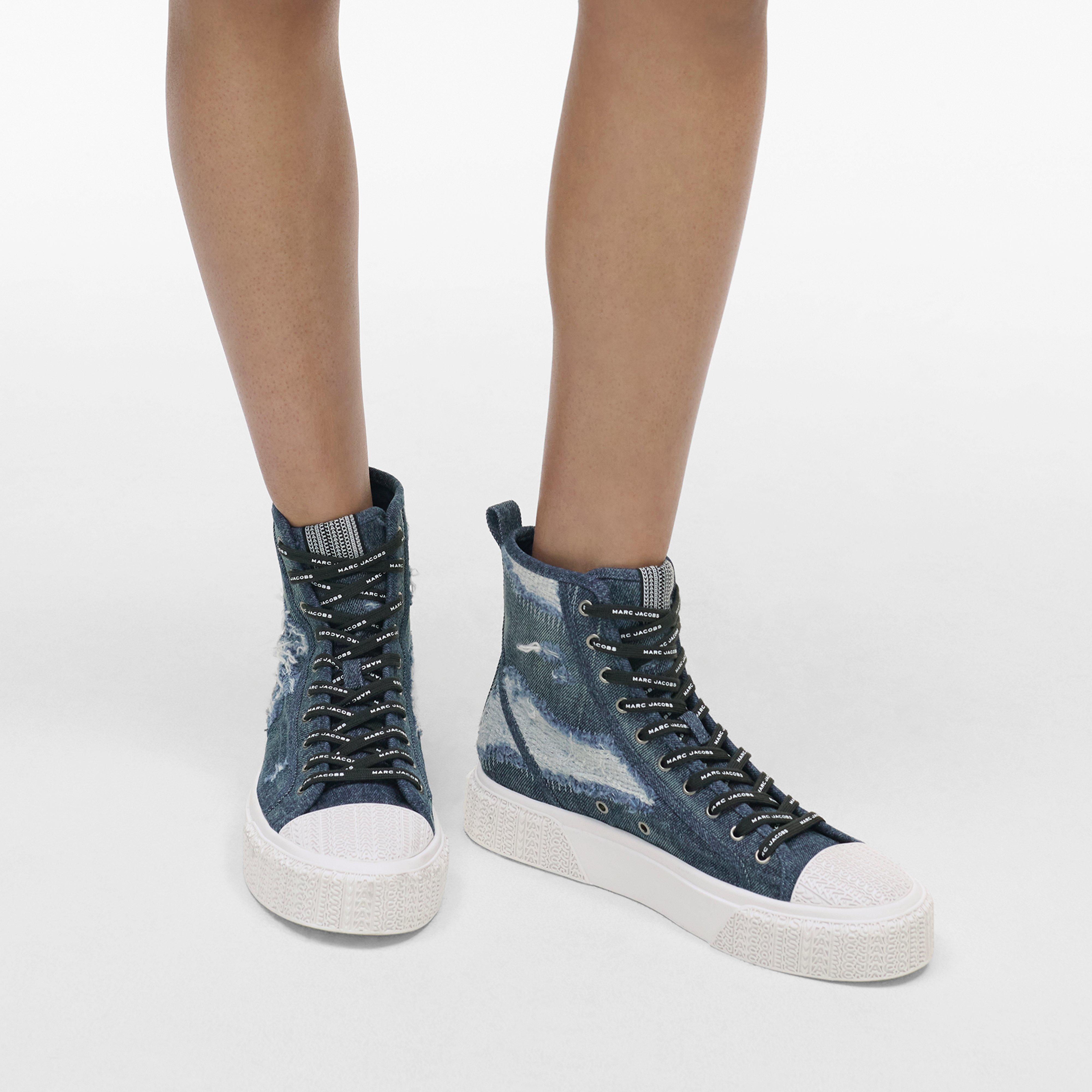 The Rip And Repair Denim High Top Sneaker | Marc Jacobs | Sitio web oficial