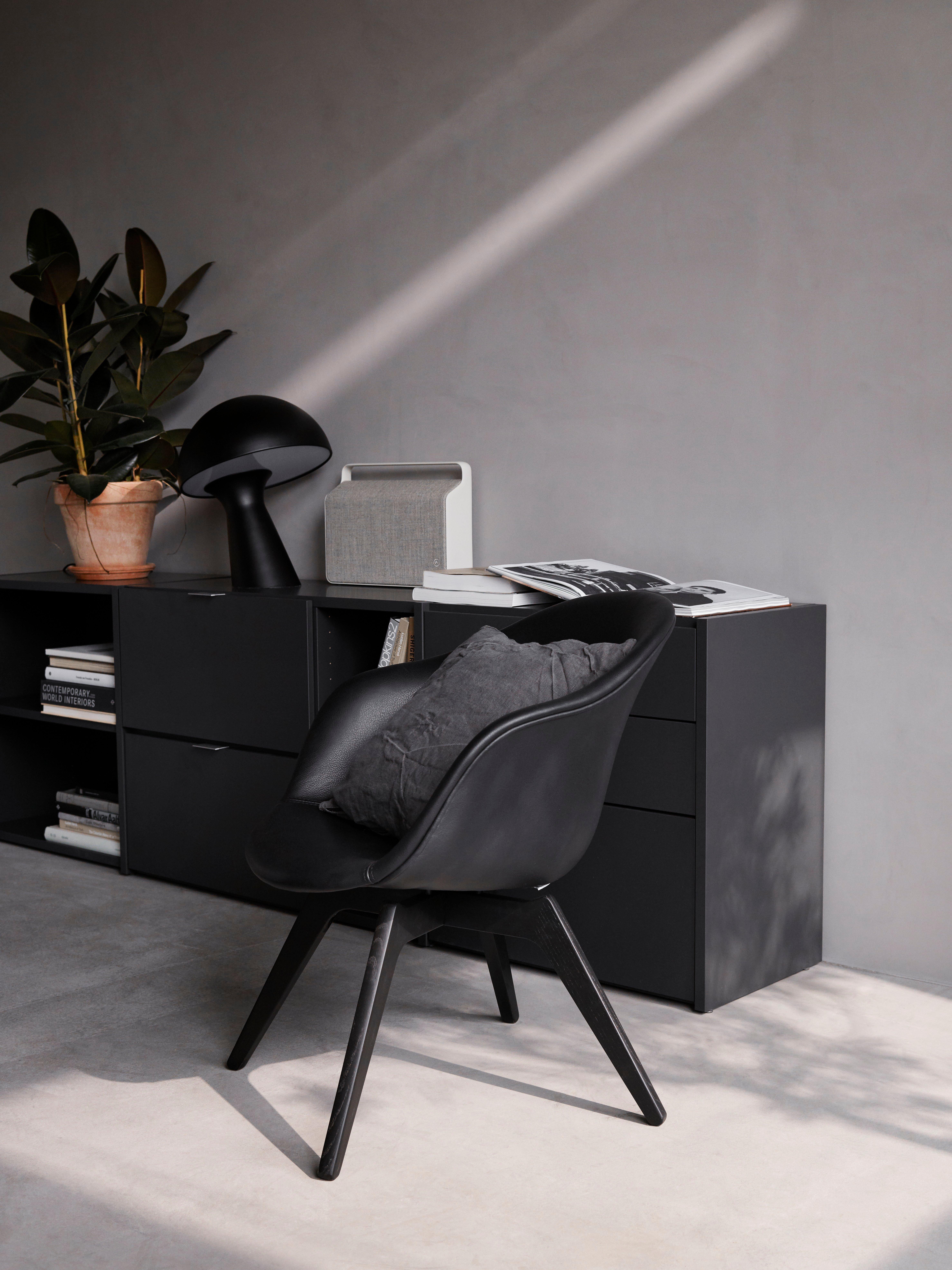 Adelaide lounge chair | BoConcept