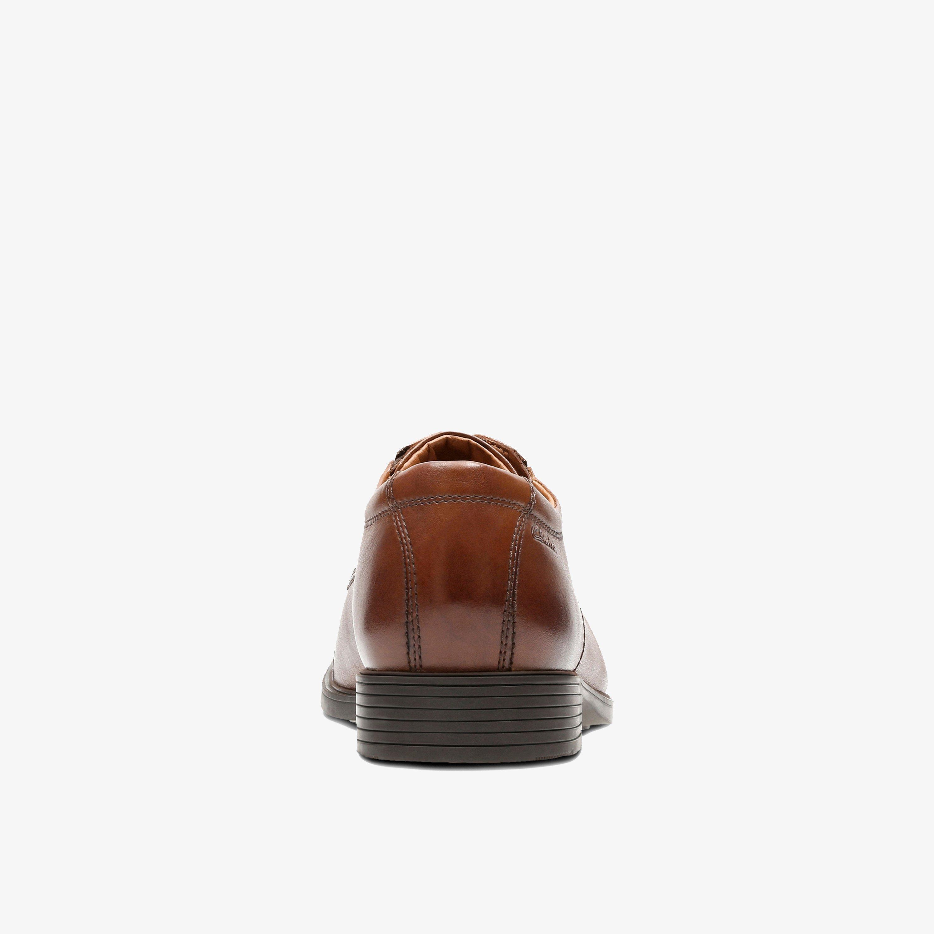 Mens Tilden Cap Dark Tan Leather Derby Lace Up Shoes | Clarks