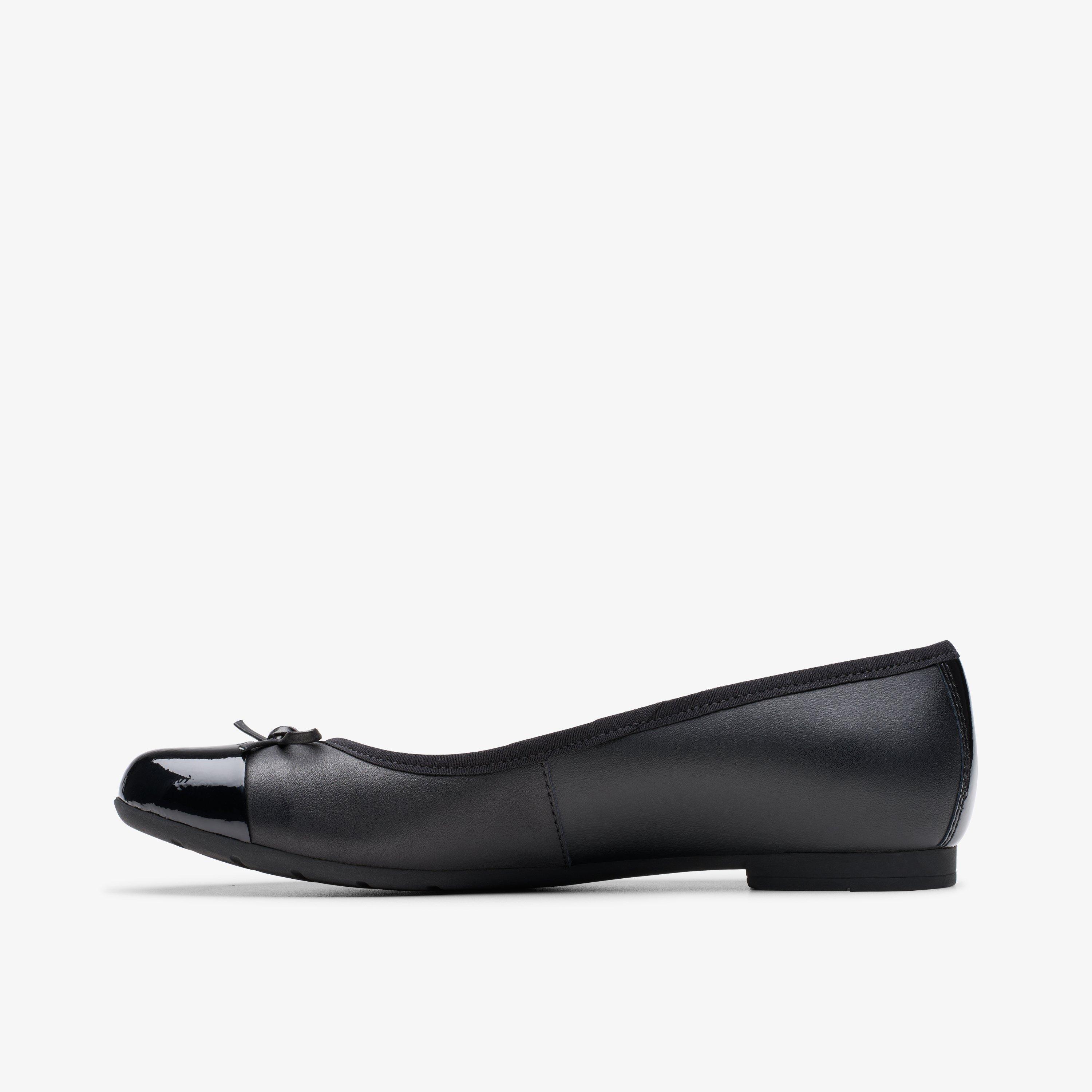 Girls Scala Bloom Youth Black Leather Pumps | Clarks