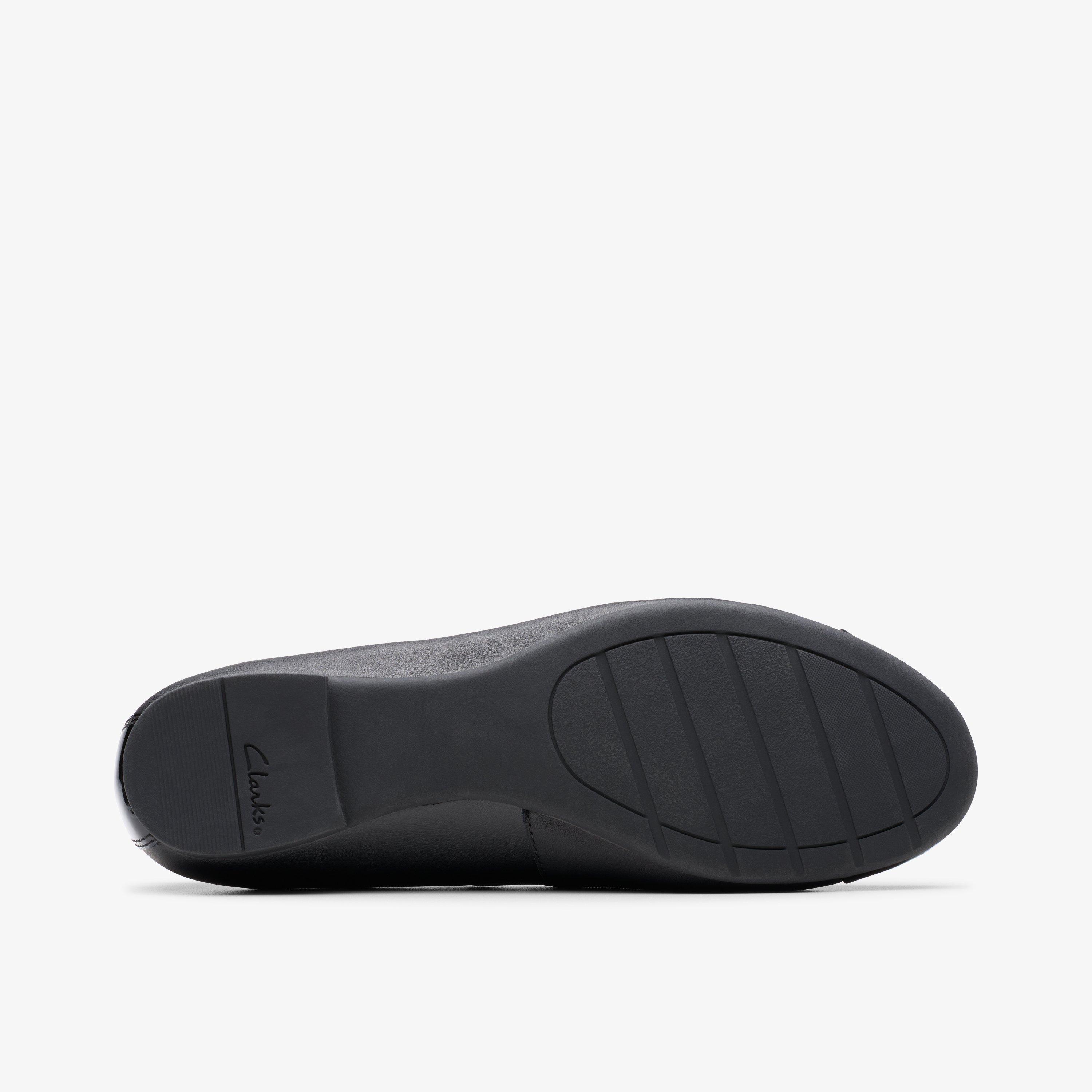 Girls Scala Bloom Youth Black Leather Pumps | Clarks