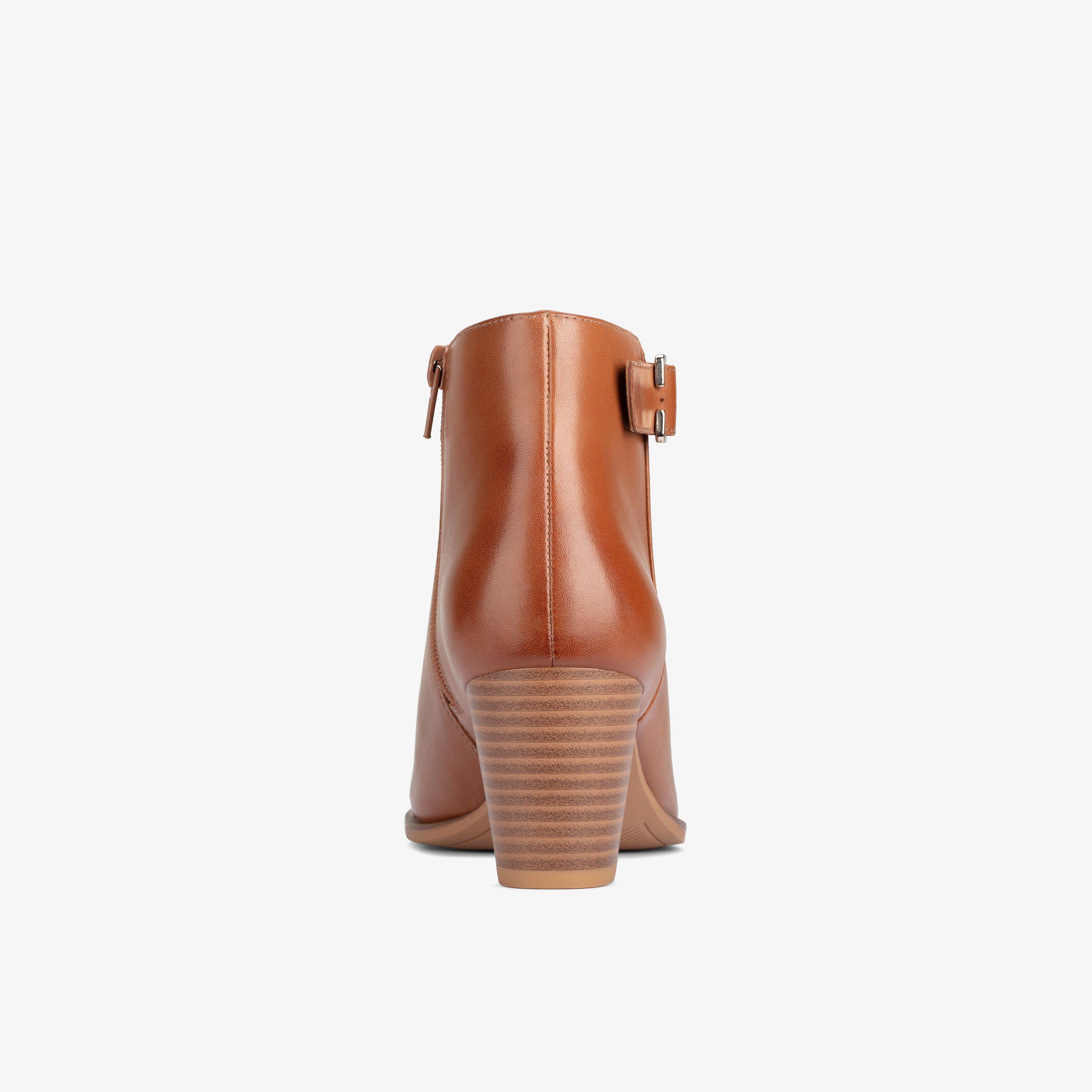 Bottes à cheville en cuir brun foncé pour femmes Kaylin 60 Boot | Clarks