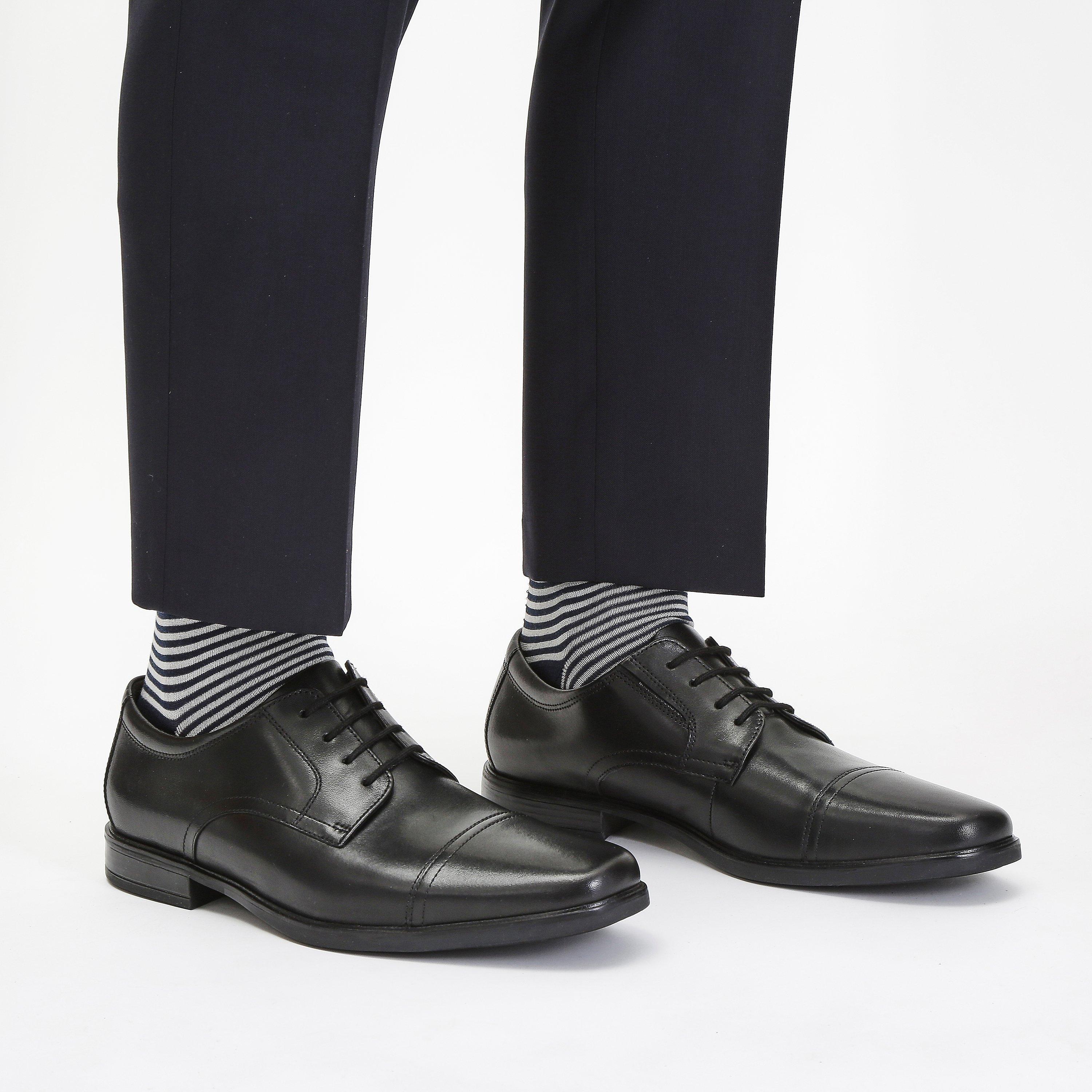Mens Howard Cap Black Leather Derby Shoes, Lace Up Shoes | Clarks UK