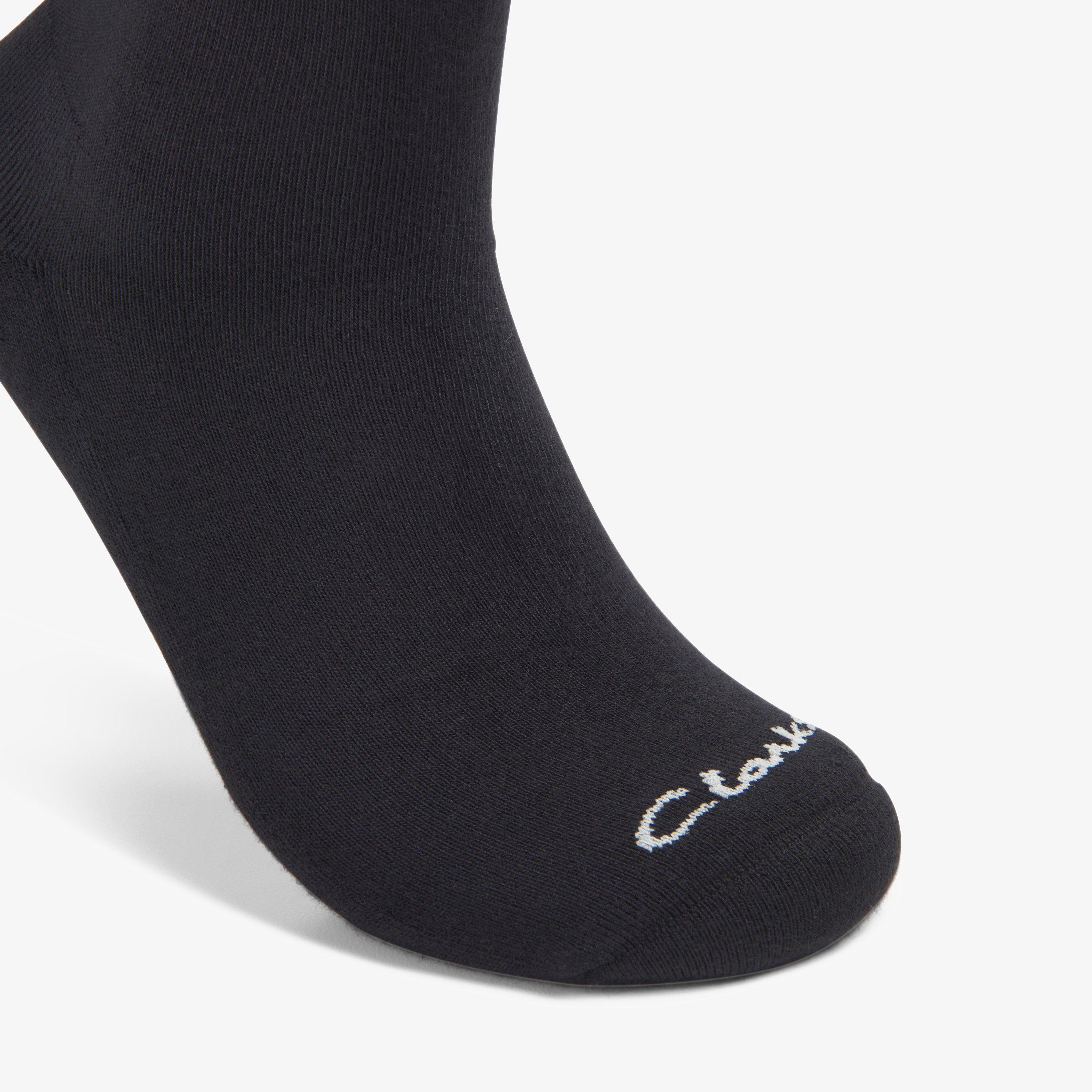 Men's Moisture Wicking Black Crew Socks | Clarks US