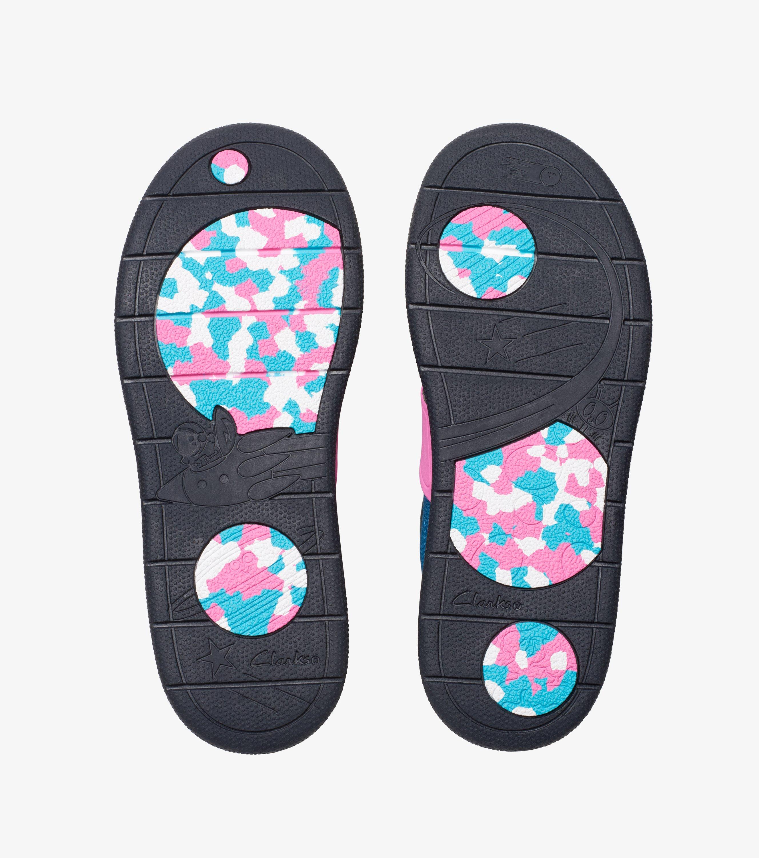 Boys Lune Flex Kid Silver Combination Trainers Riptape | Clarks Outlet