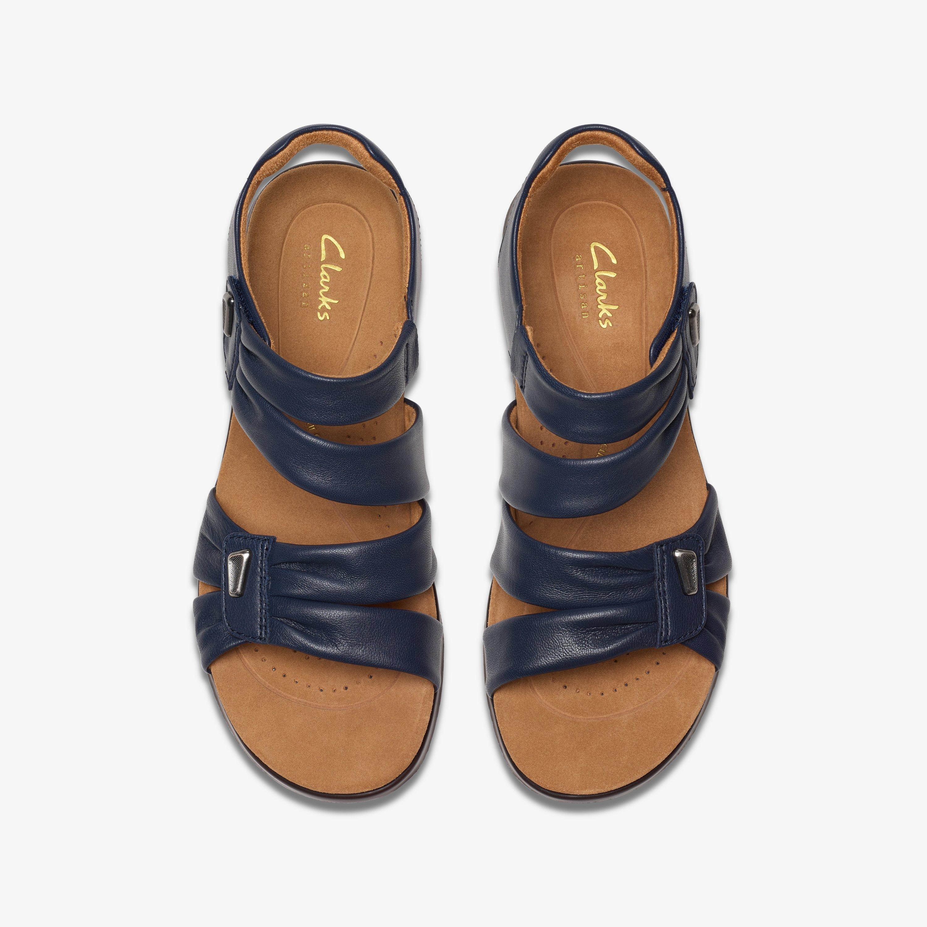 Women's Kitly Ave Navy Leather Flat Sandals | Clarks