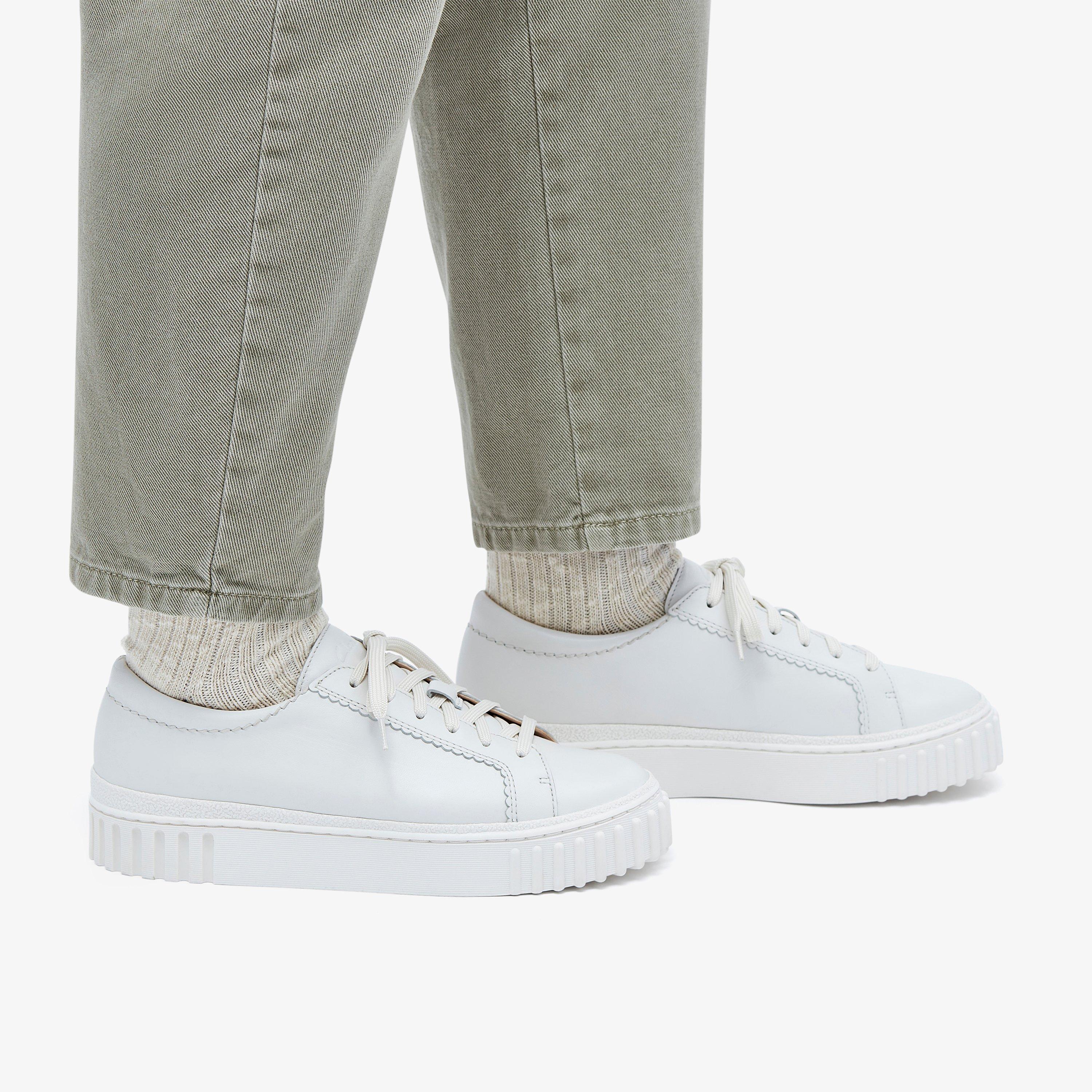 Zapatillas de Mujer Mayhill Walk de Cuero Blanco Hueso con Cordones ...