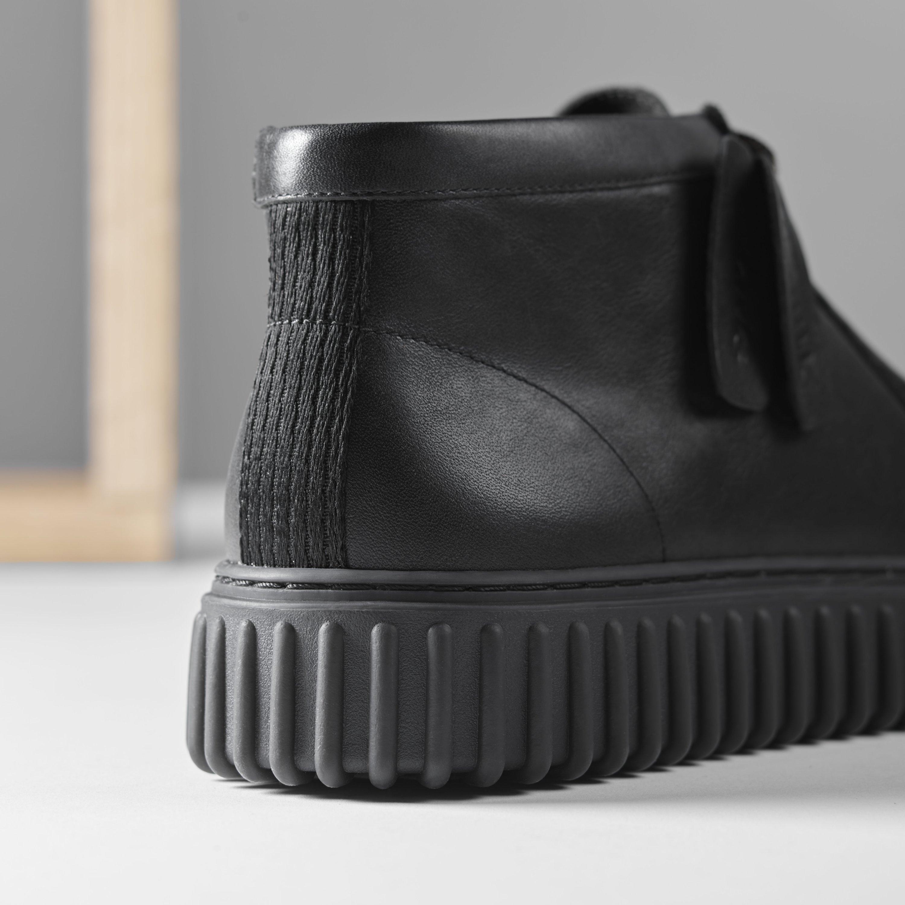 Mens Torhill Hi Black Leather Ankle Torhill Boots | Clarks