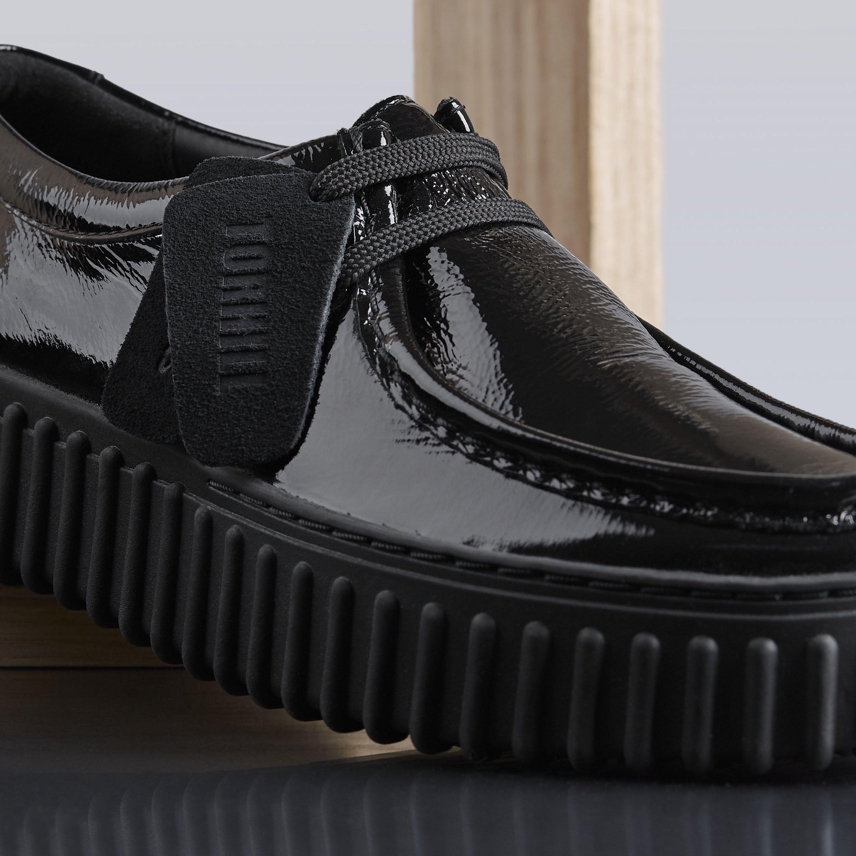 Mocassins Torhill Bee en verni noir pour femme | Clarks