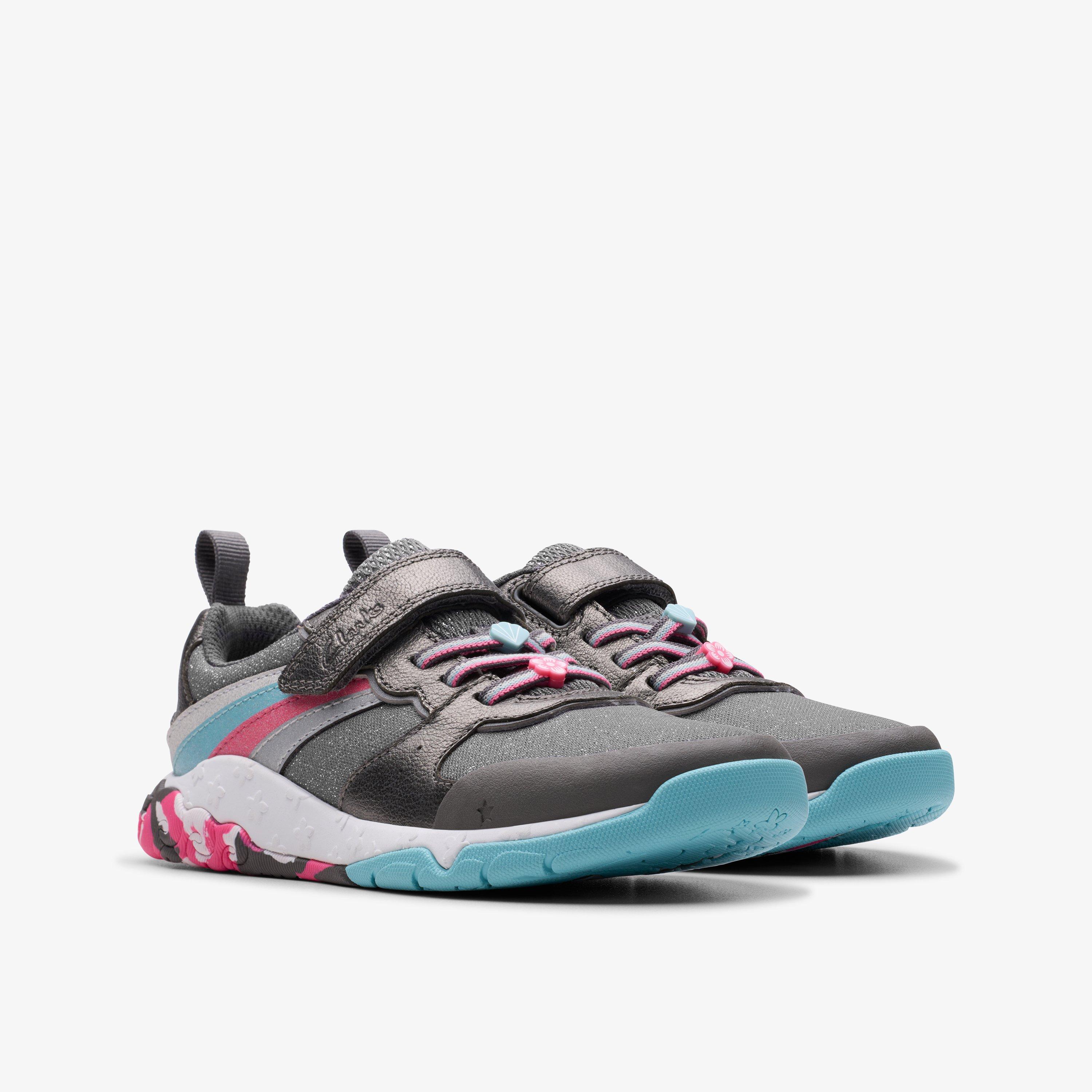 Girls Tidal Star Kid Gun Metal Trainers Riptape | Clarks Outlet