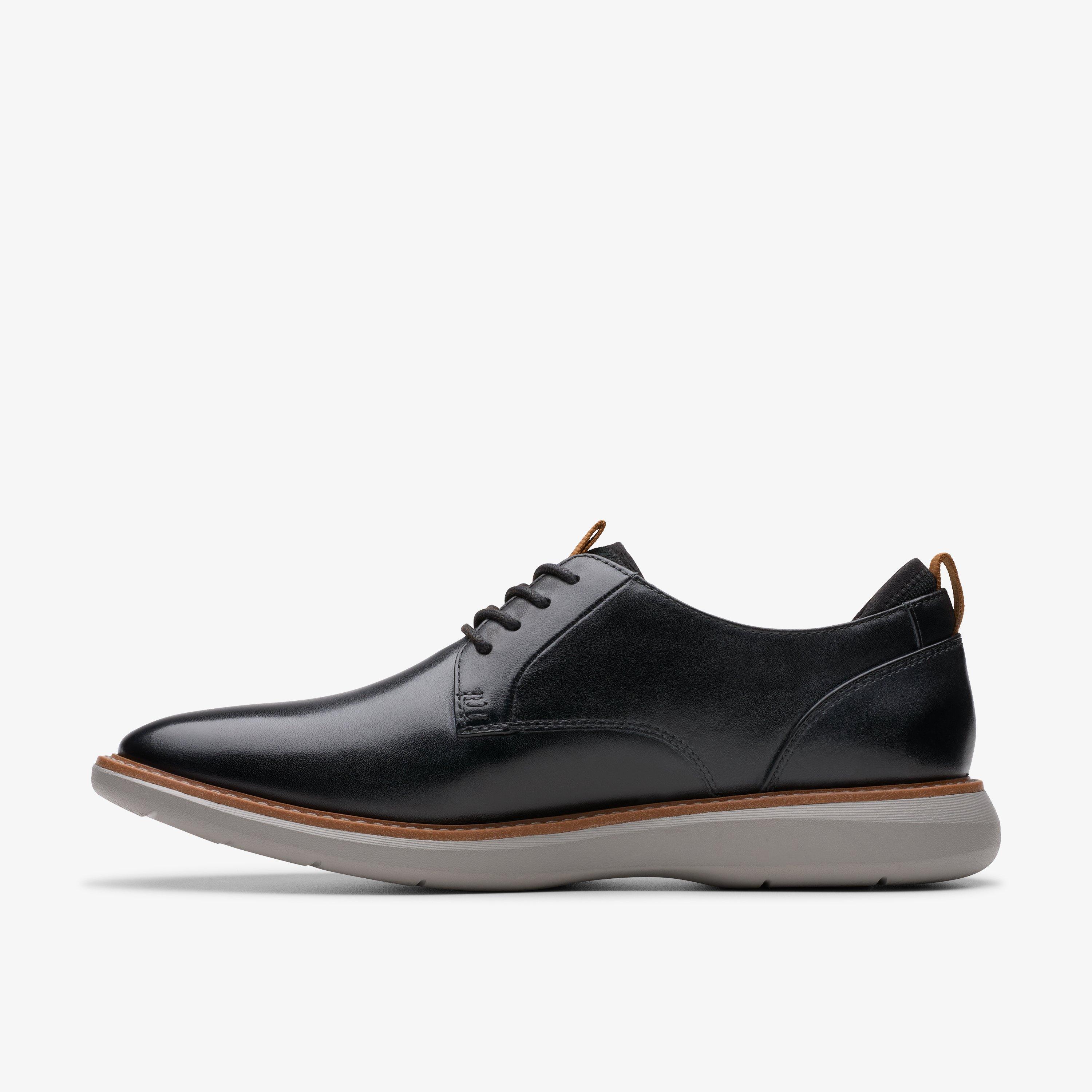 Men's Brantin Plain Black Leather Oxfords | Clarks