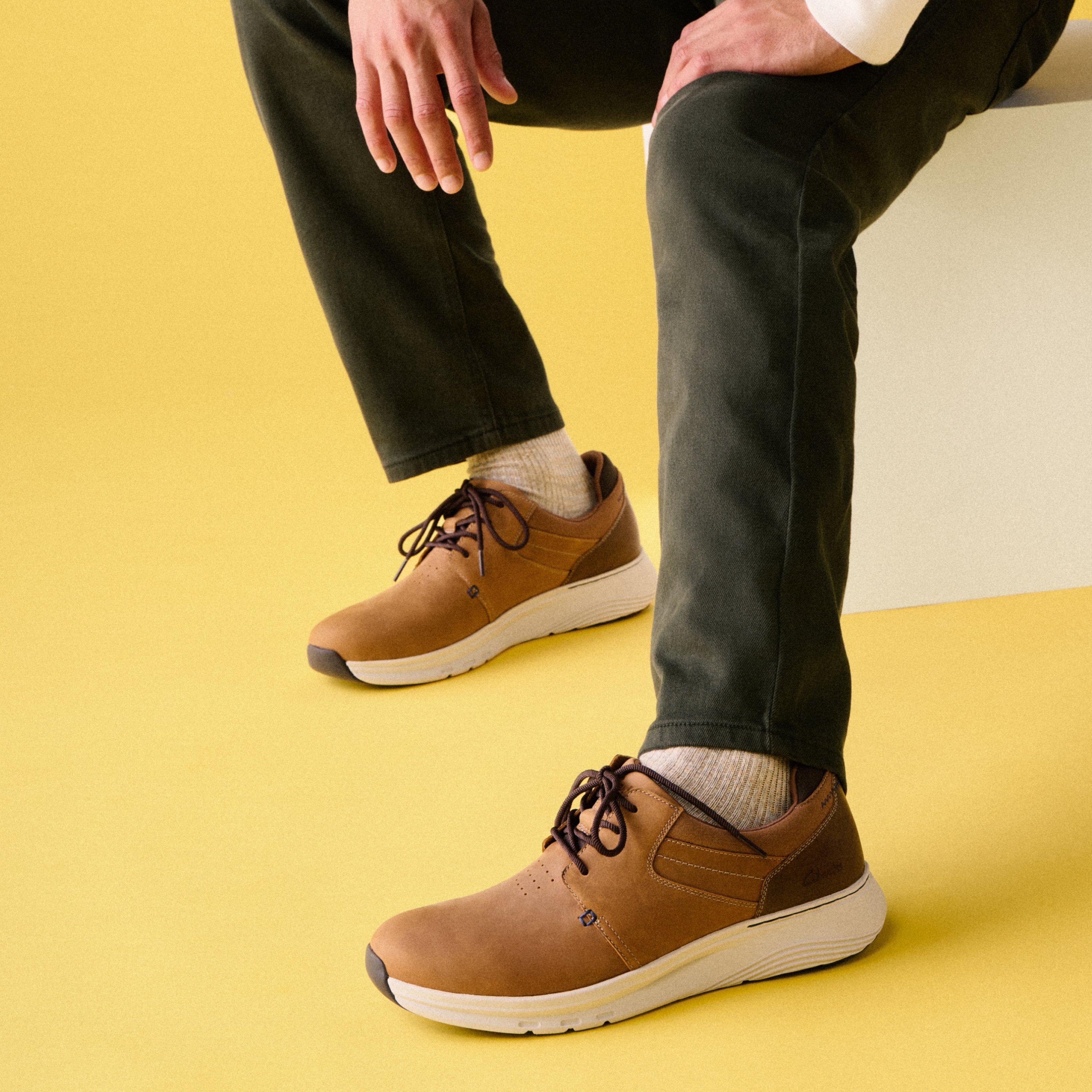 Chaussures en cuir marron foncé pour hommes Motion Trek PT | Clarks