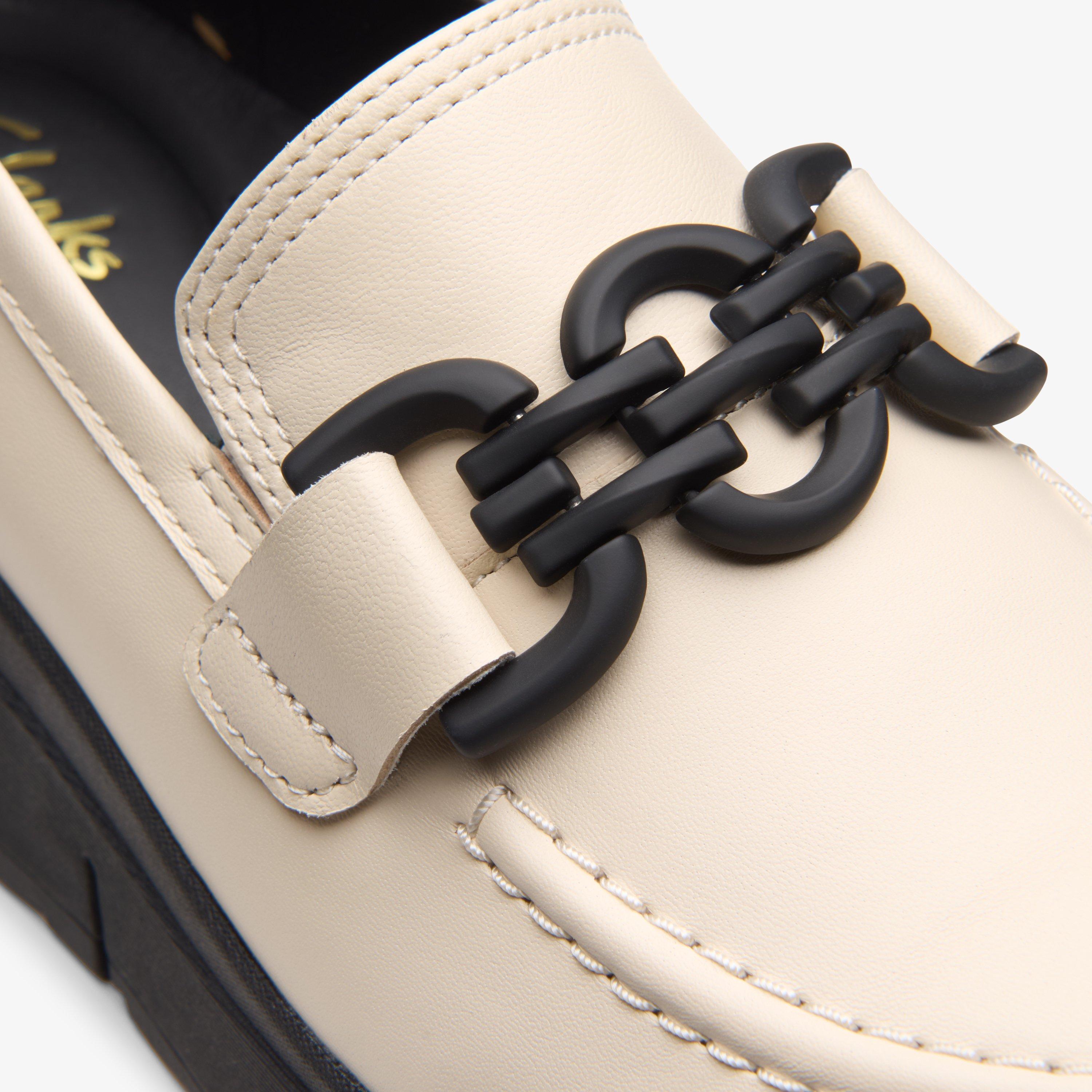 Women's Loriini Izzy Cream Leather Loafers | Clarks