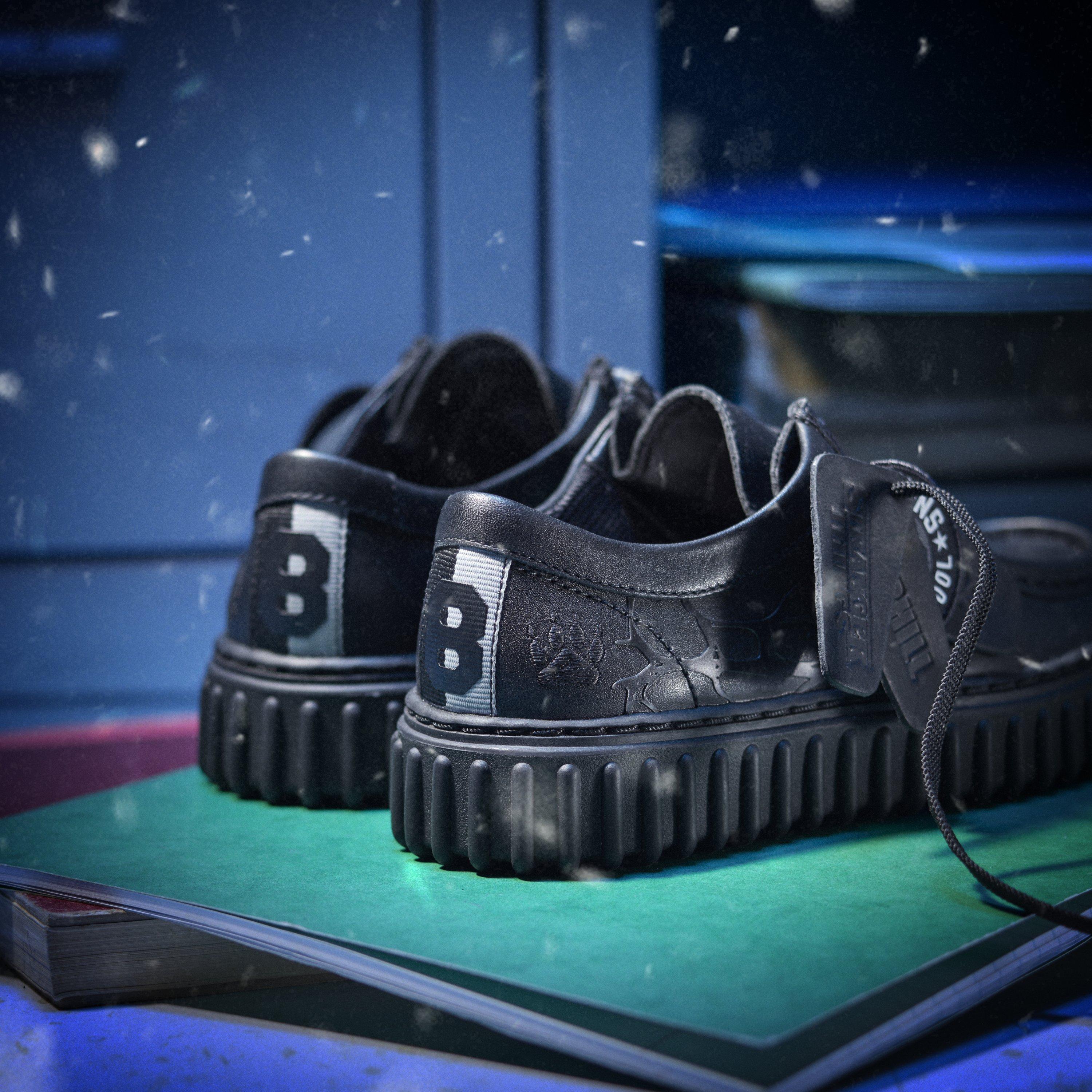 Boys Stranger Things TorHill Lo Older Black Shoes | Clarks