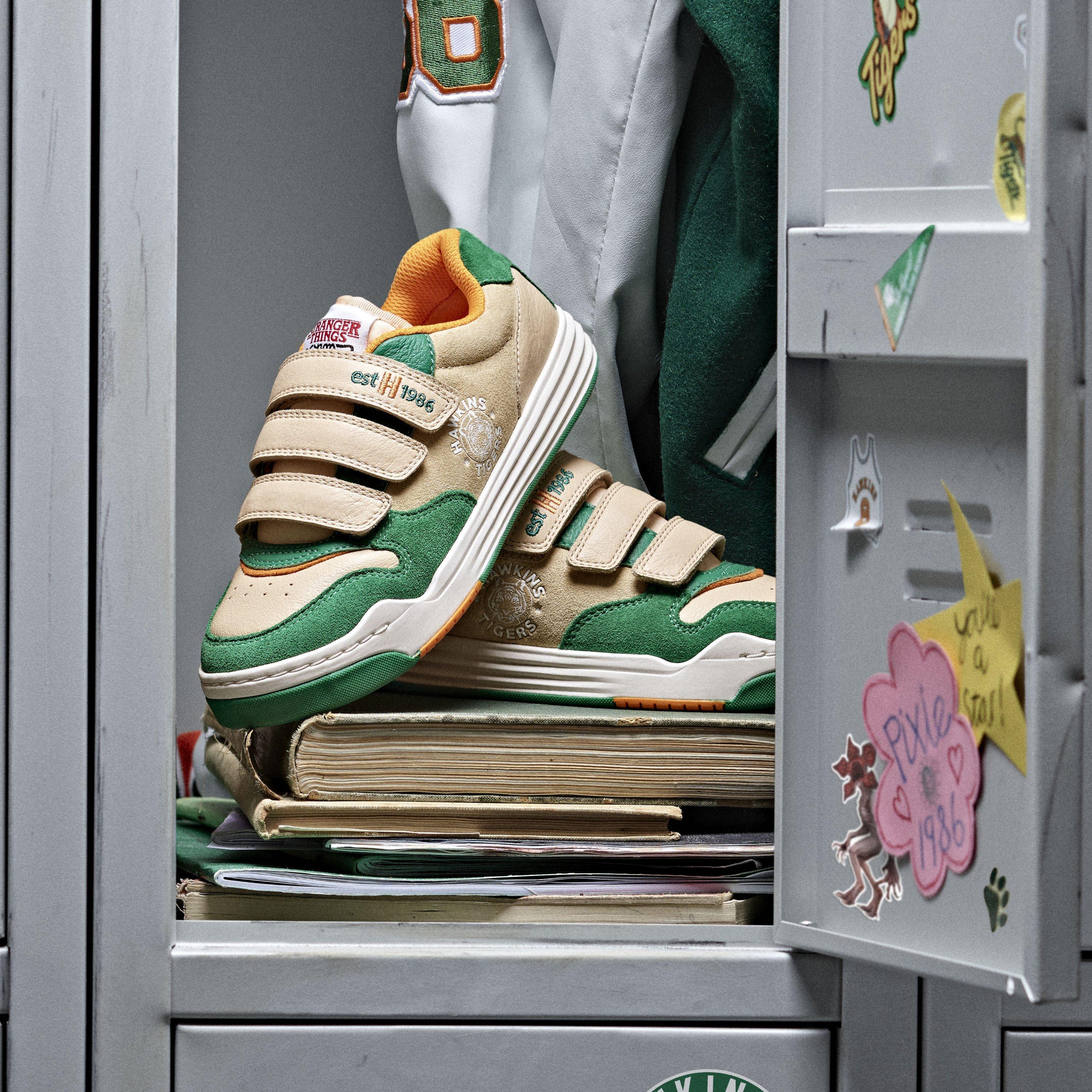 Kids Unisex Stranger Things Urban Ace Older Off White Shoes | Clarks