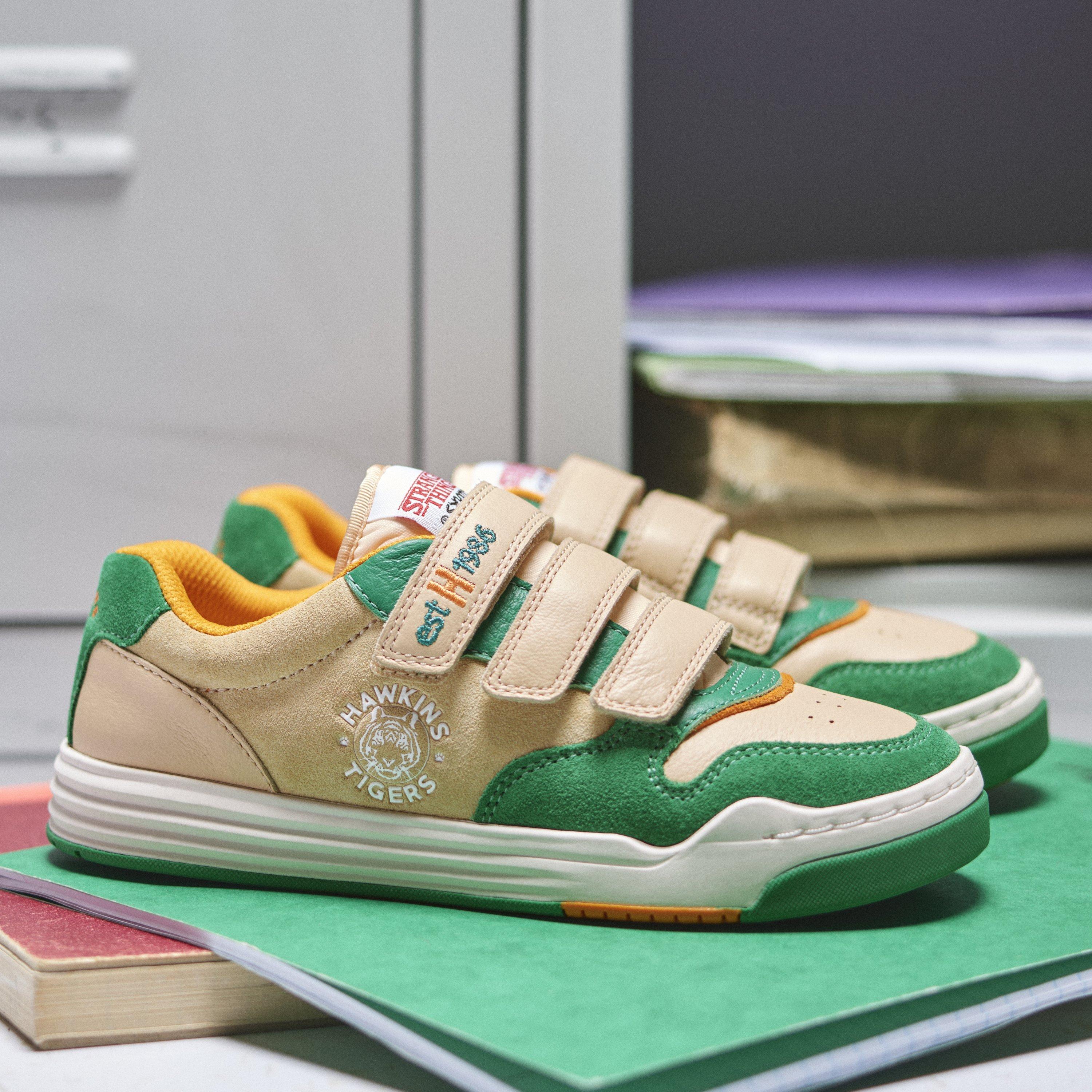 Boys, Girls, Kids Unisex Stranger Things Urban Ace Older Off White ...