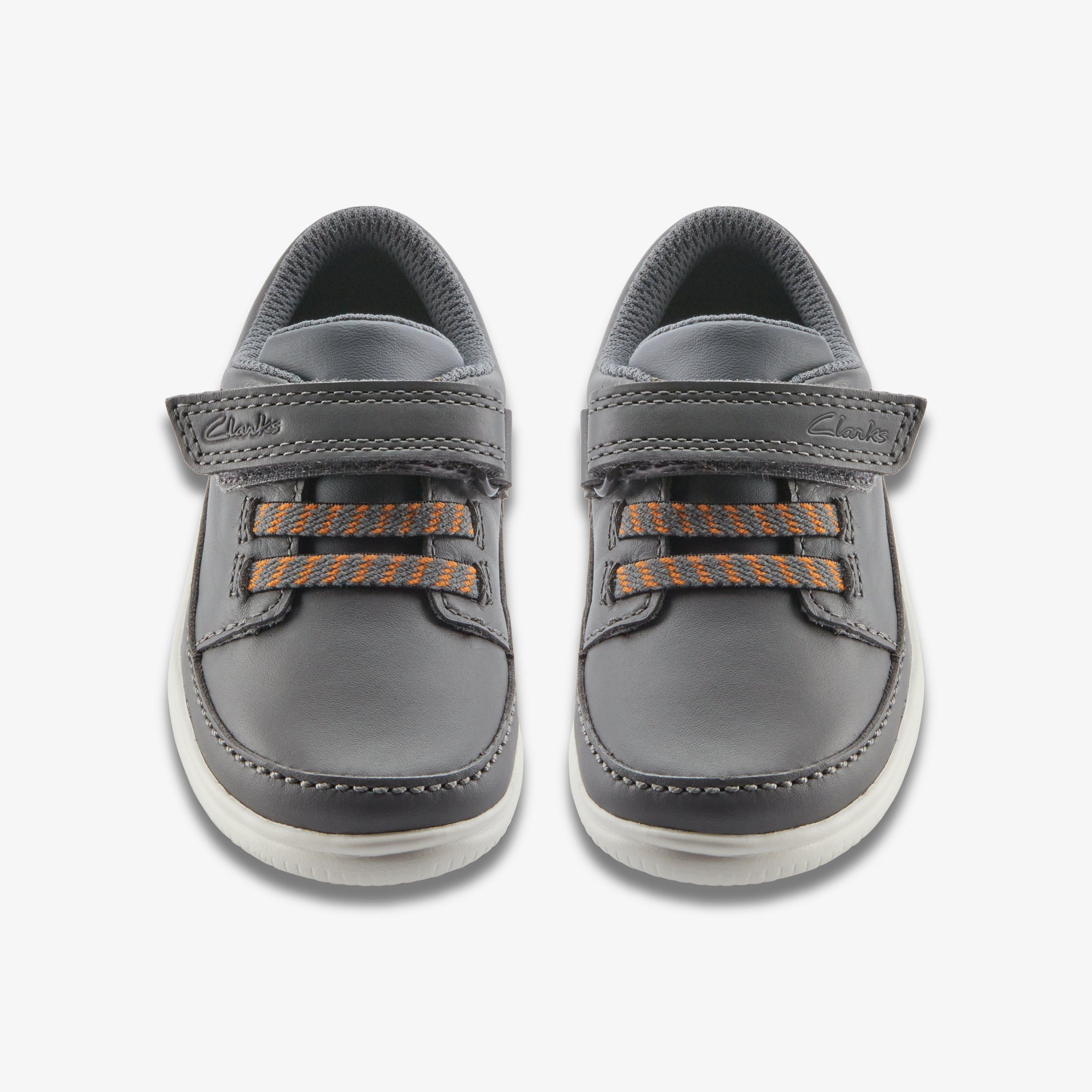 Boys Crest Aero Toddler Dark Grey Shoes Riptape | Clarks Outlet