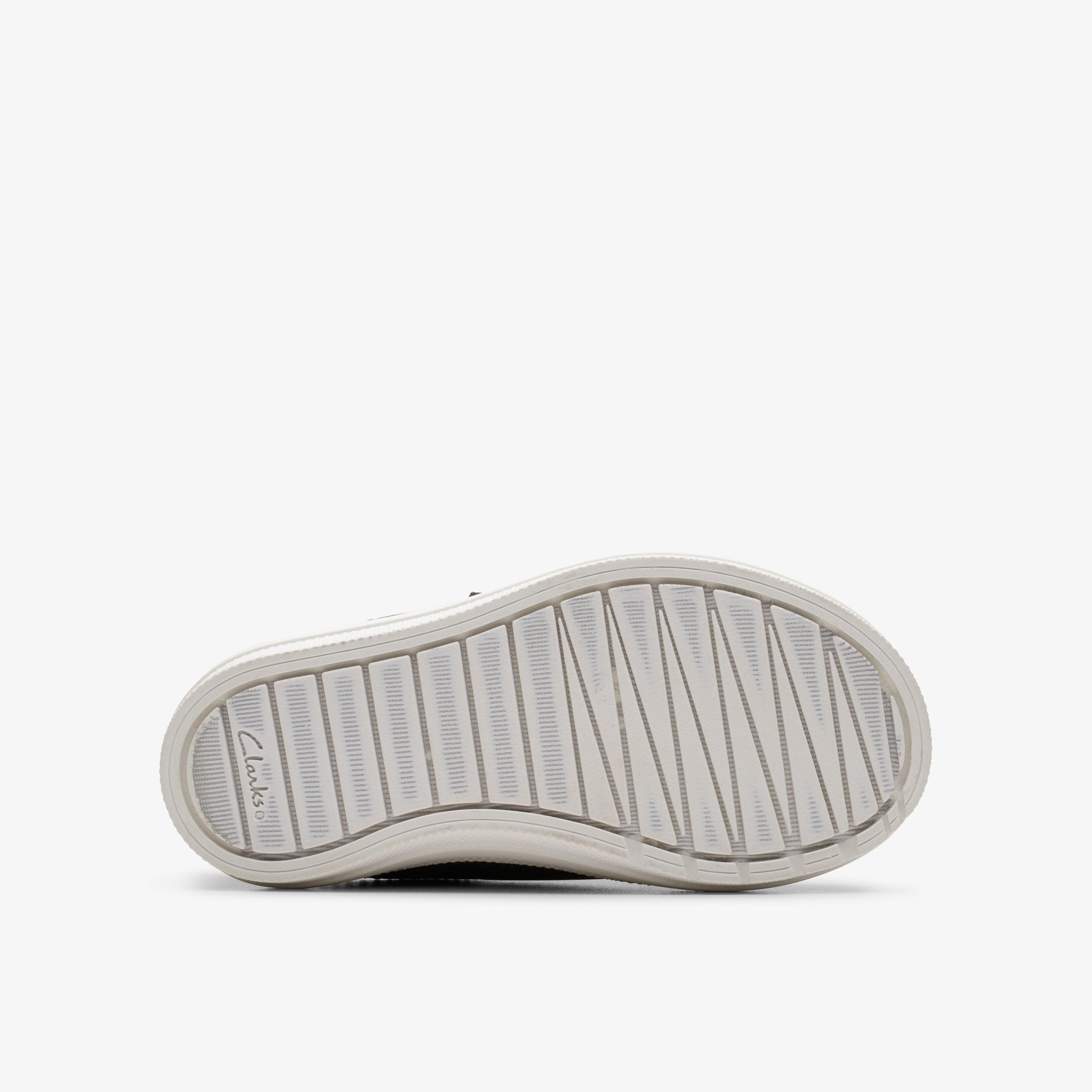 Girls Nova Teen Toddler Gun Metal Shoes Riptape | Clarks Outlet