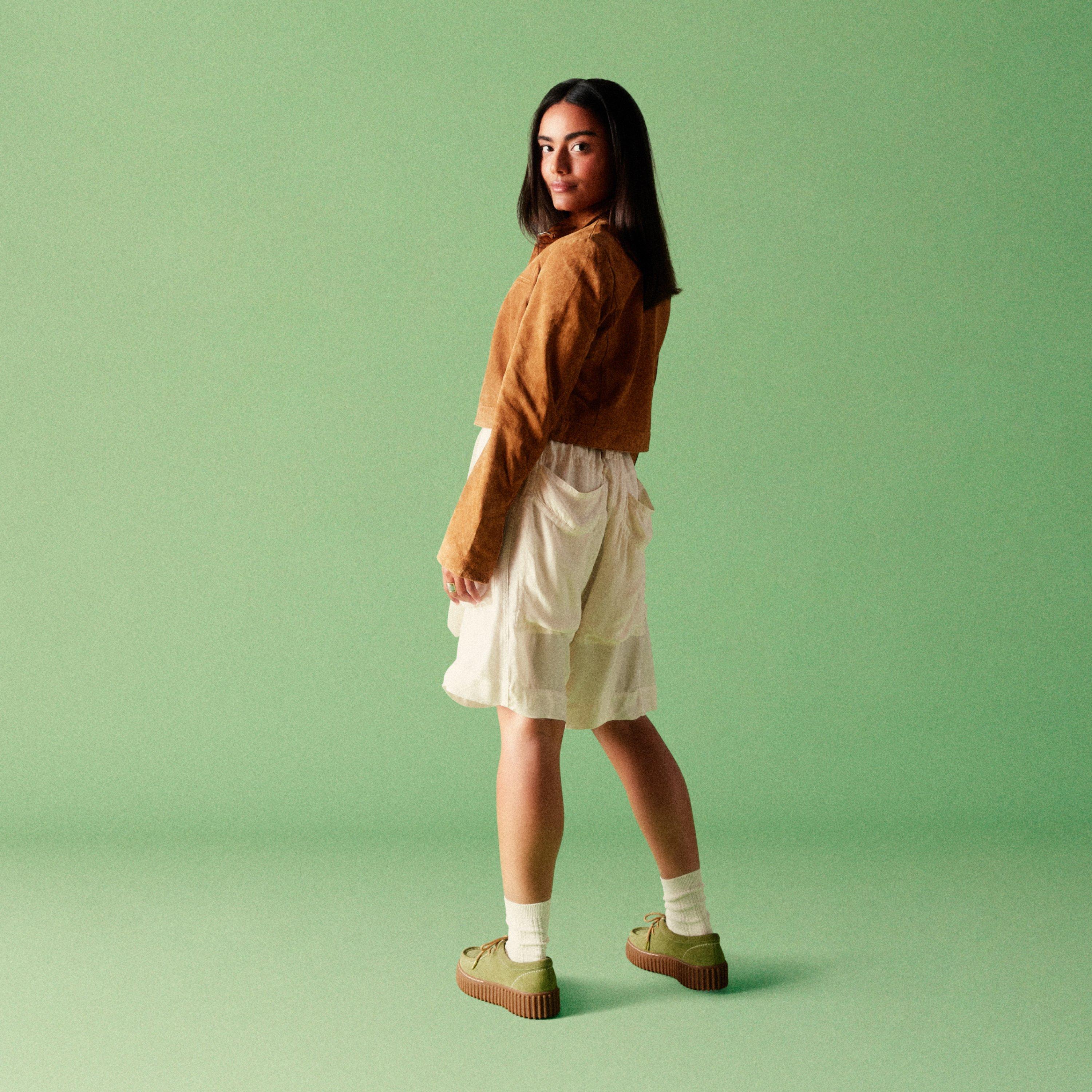 Women's Torhill Bee Apple Suede | Clarks