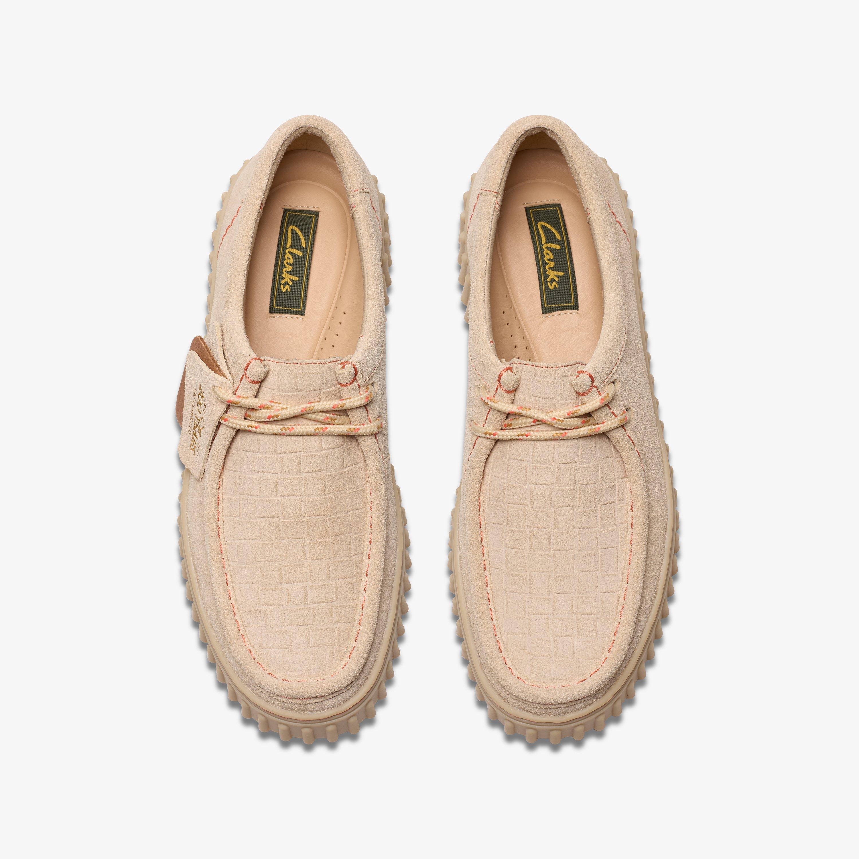 Womens Torhill Bee Ecru Suede Wallabee | Clarks