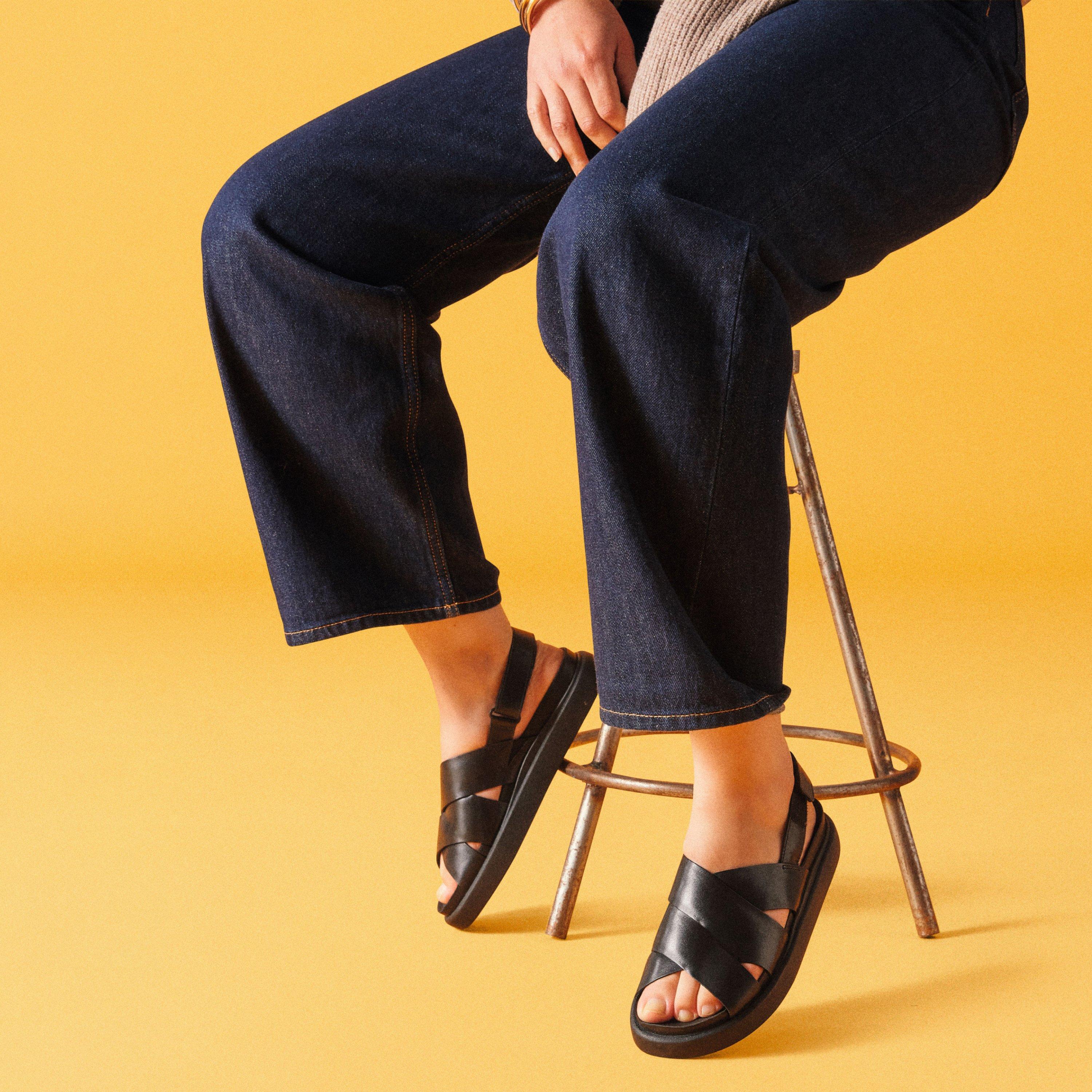 Womens Aristella Sun Black Leather Flat Sandals Sandals | Clarks UK