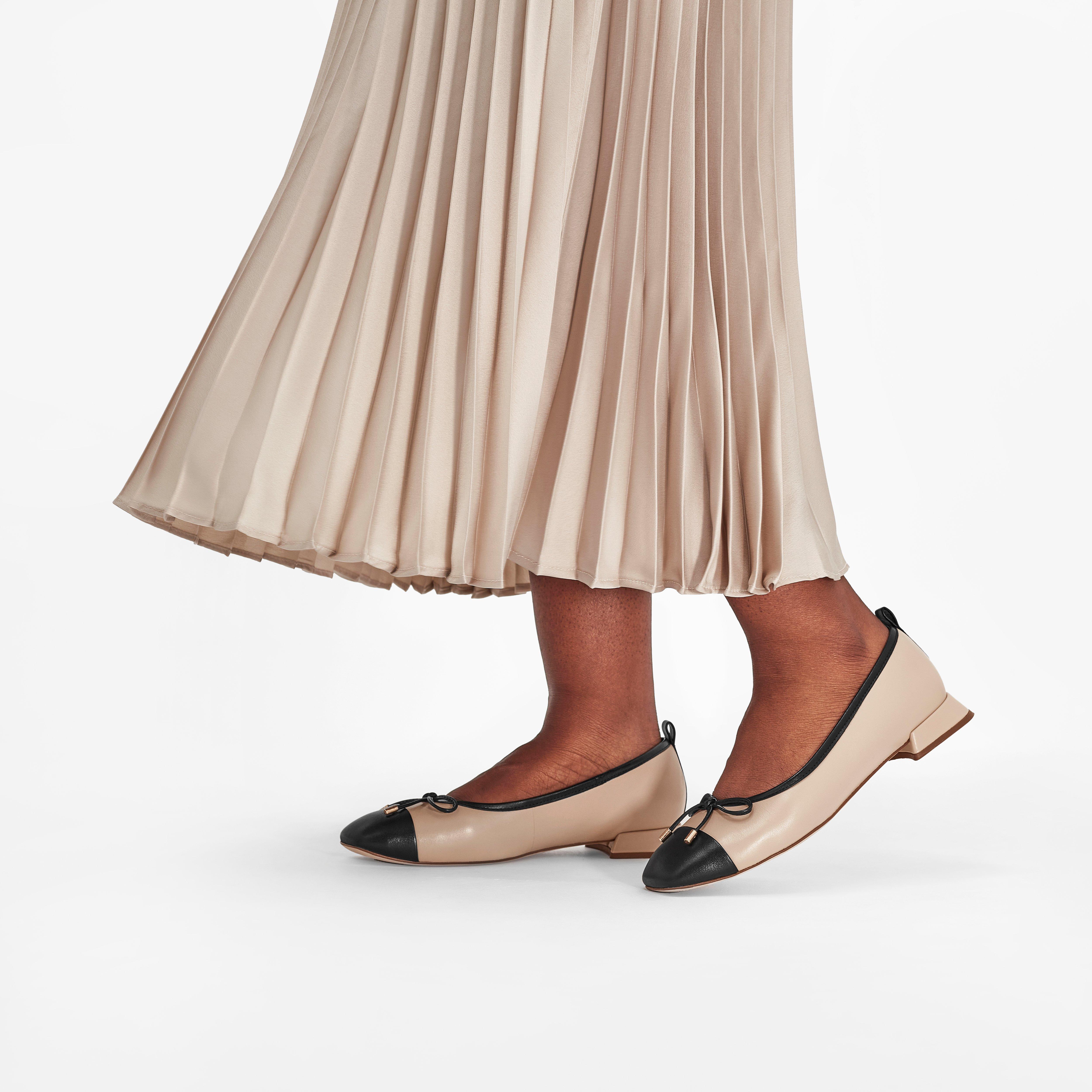 Womens Ubree 15 Poppy Sand Combination Court Shoes, Slip Ons Shoes ...