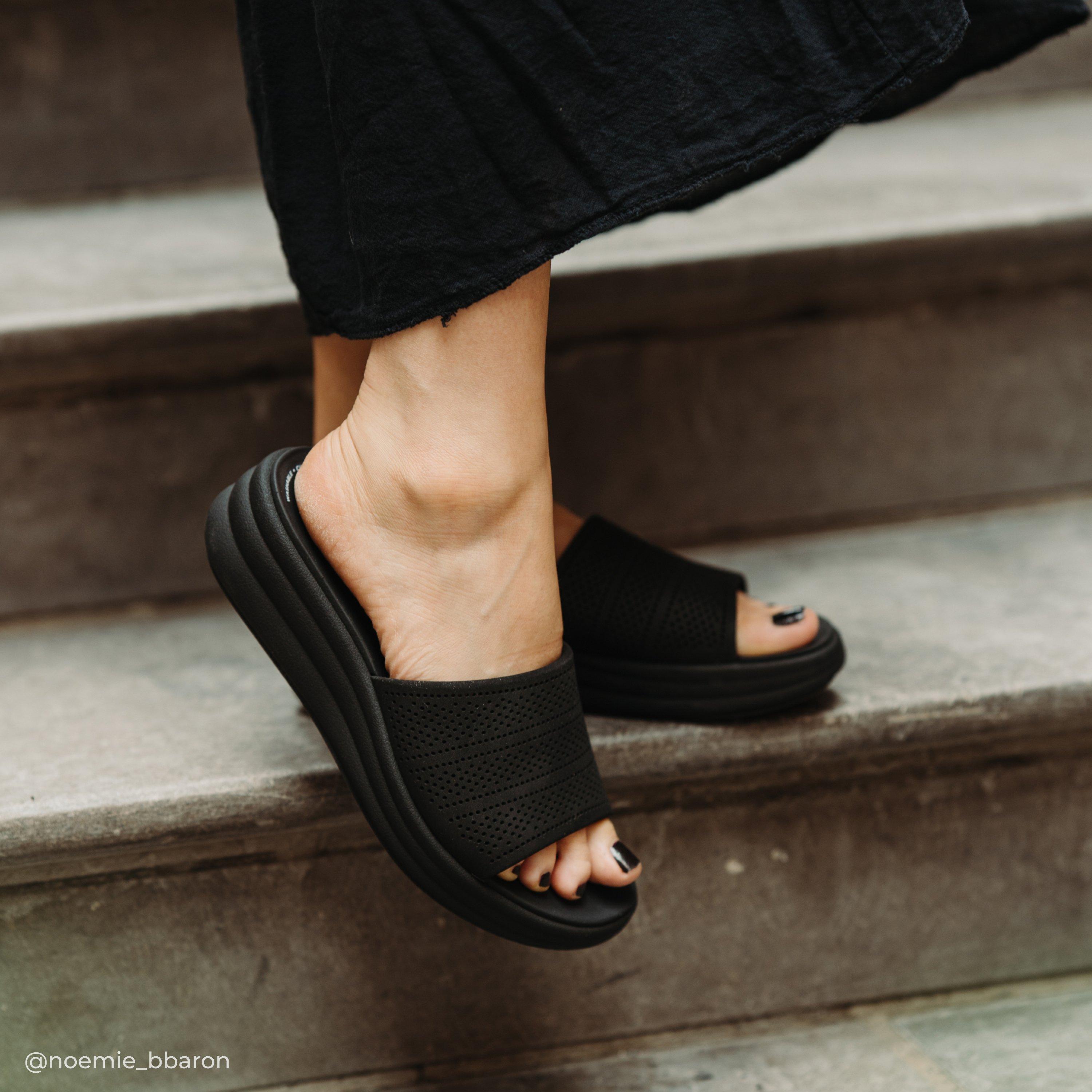 Women's Drift Twist Black Cloudsteppers™ Wedges | Clarks
