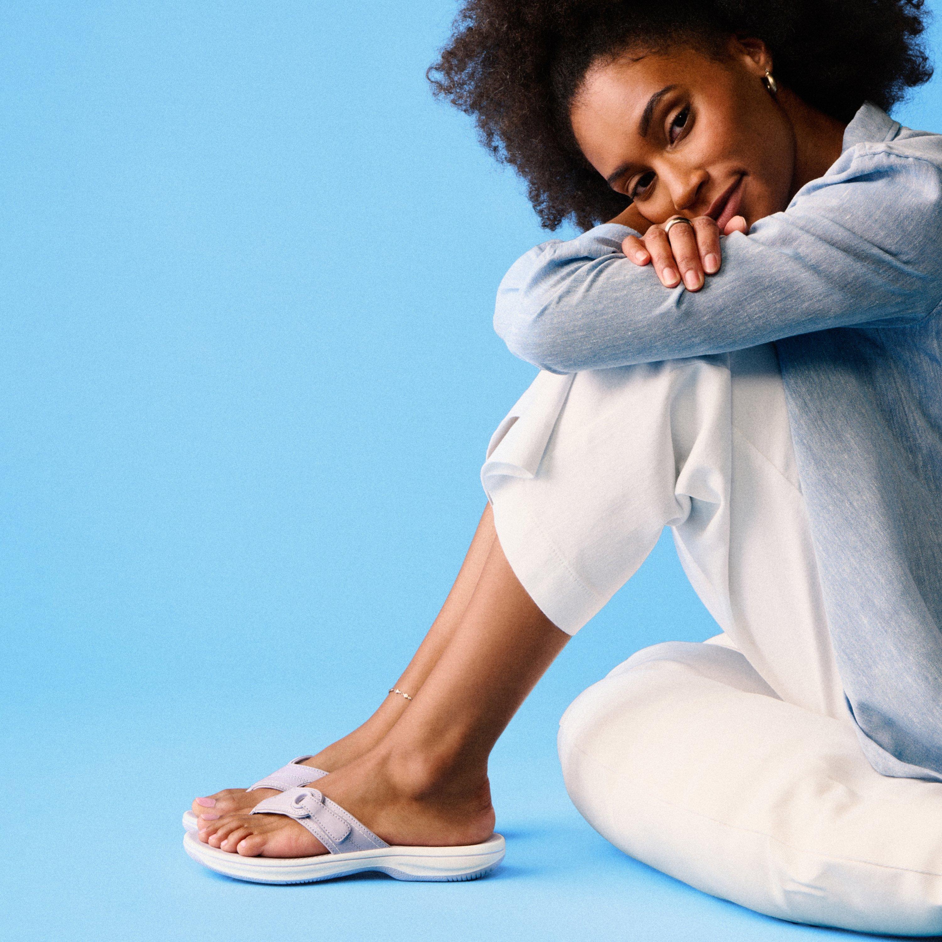 Women's Breeze Reyna Lavender Cloudsteppers™ Flip Flops | Clarks