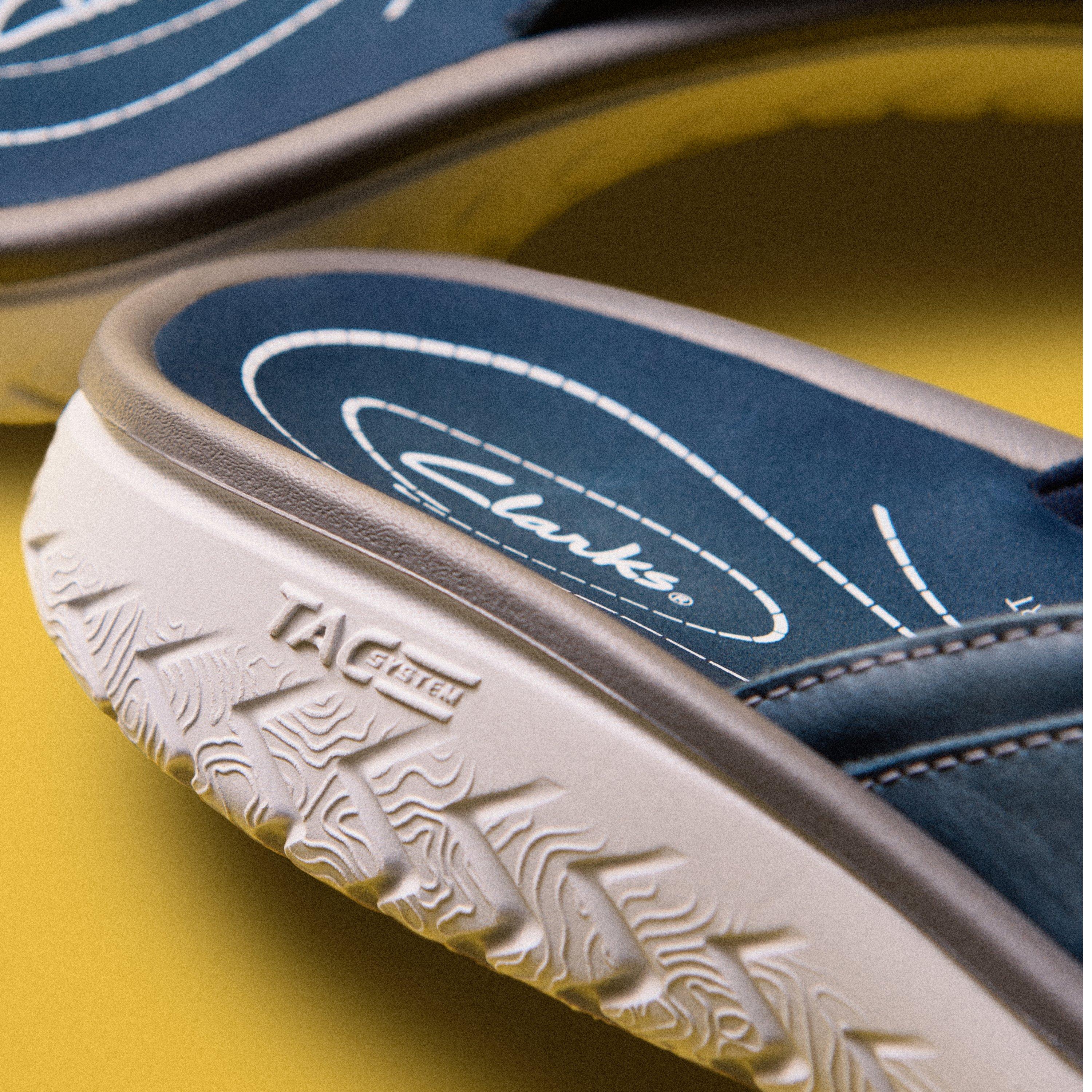 Mens Wesley Sun Navy Leather Flip Flop | Clarks