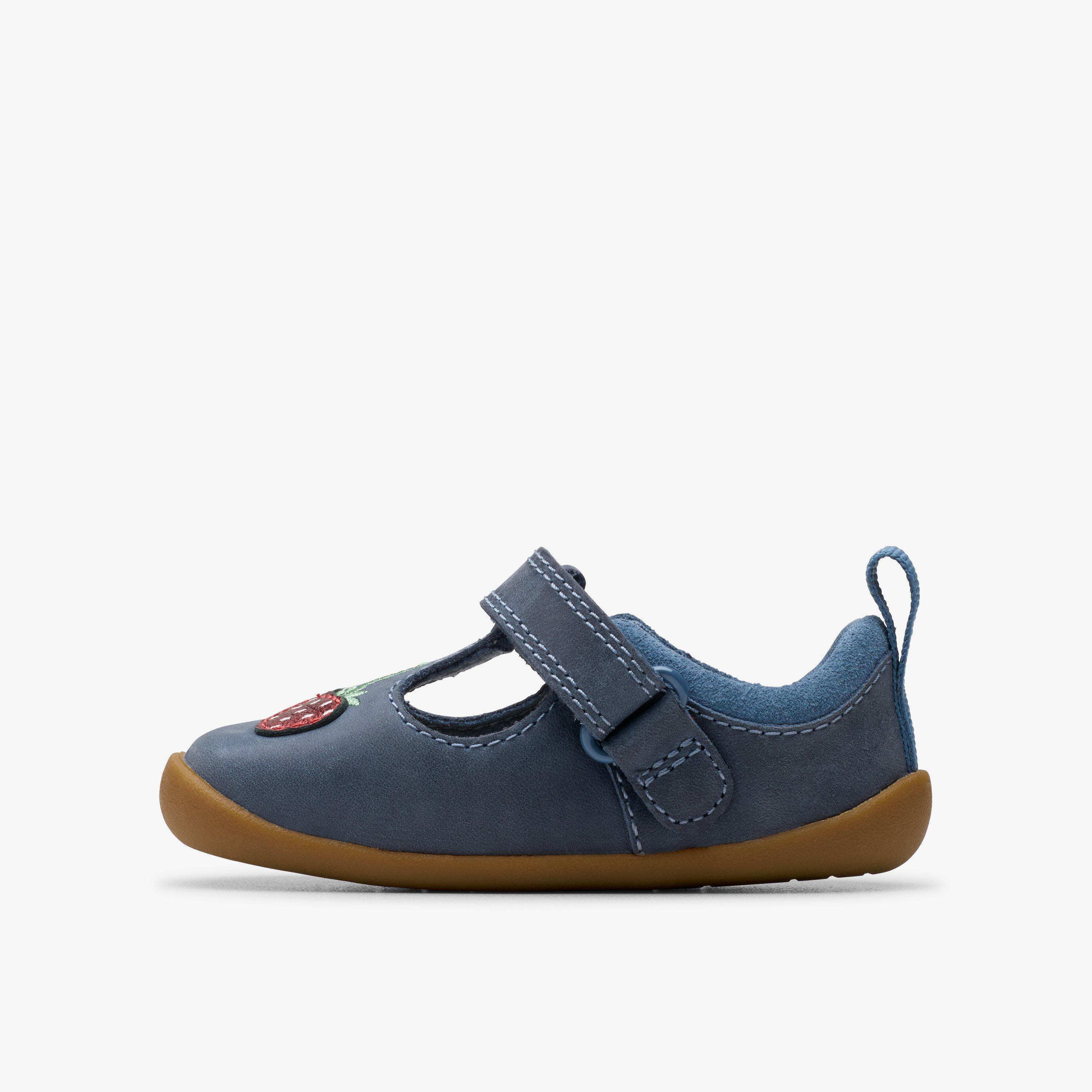 Clarks crawling shoes store