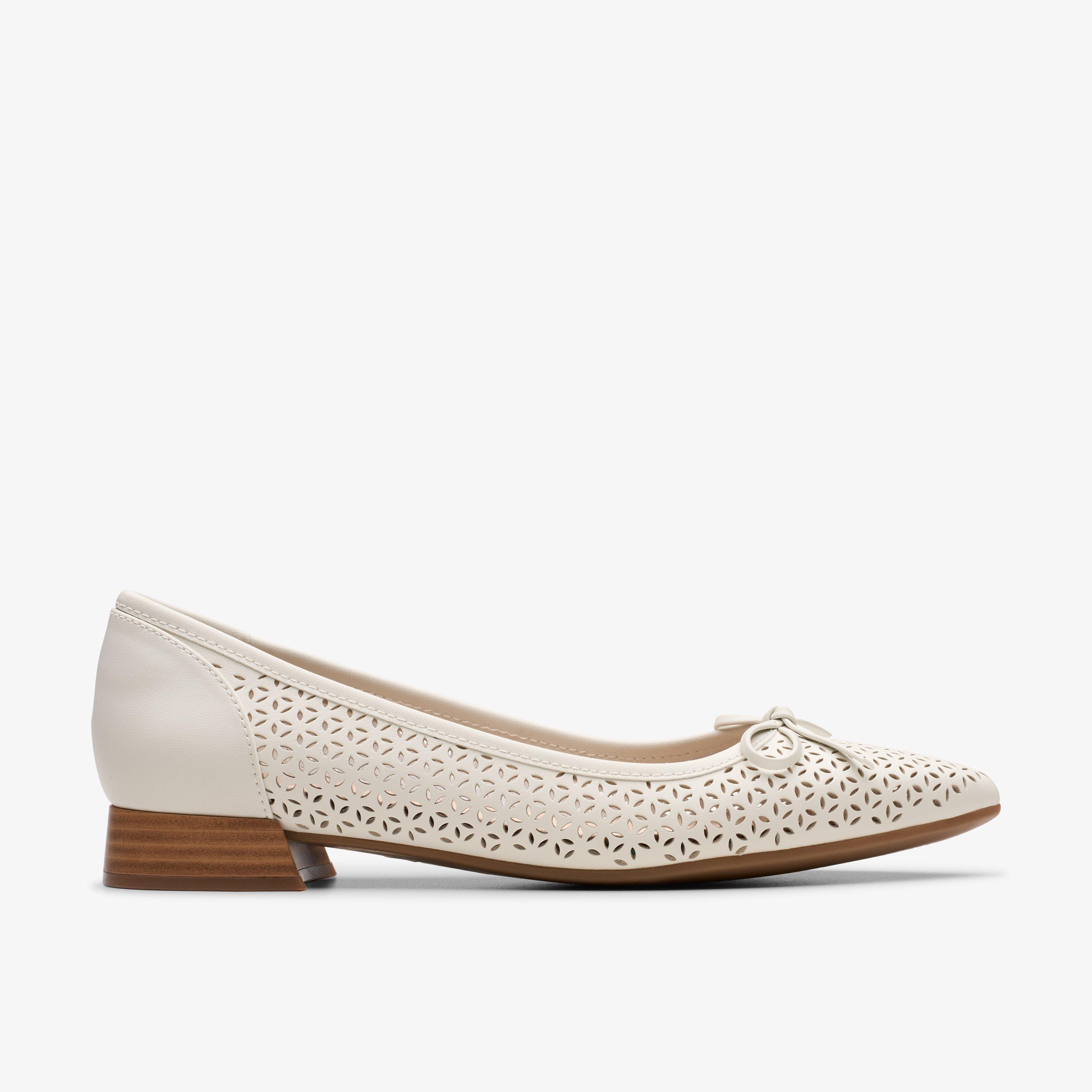 Discount Wide Fit Shoes | Clarks Outlet