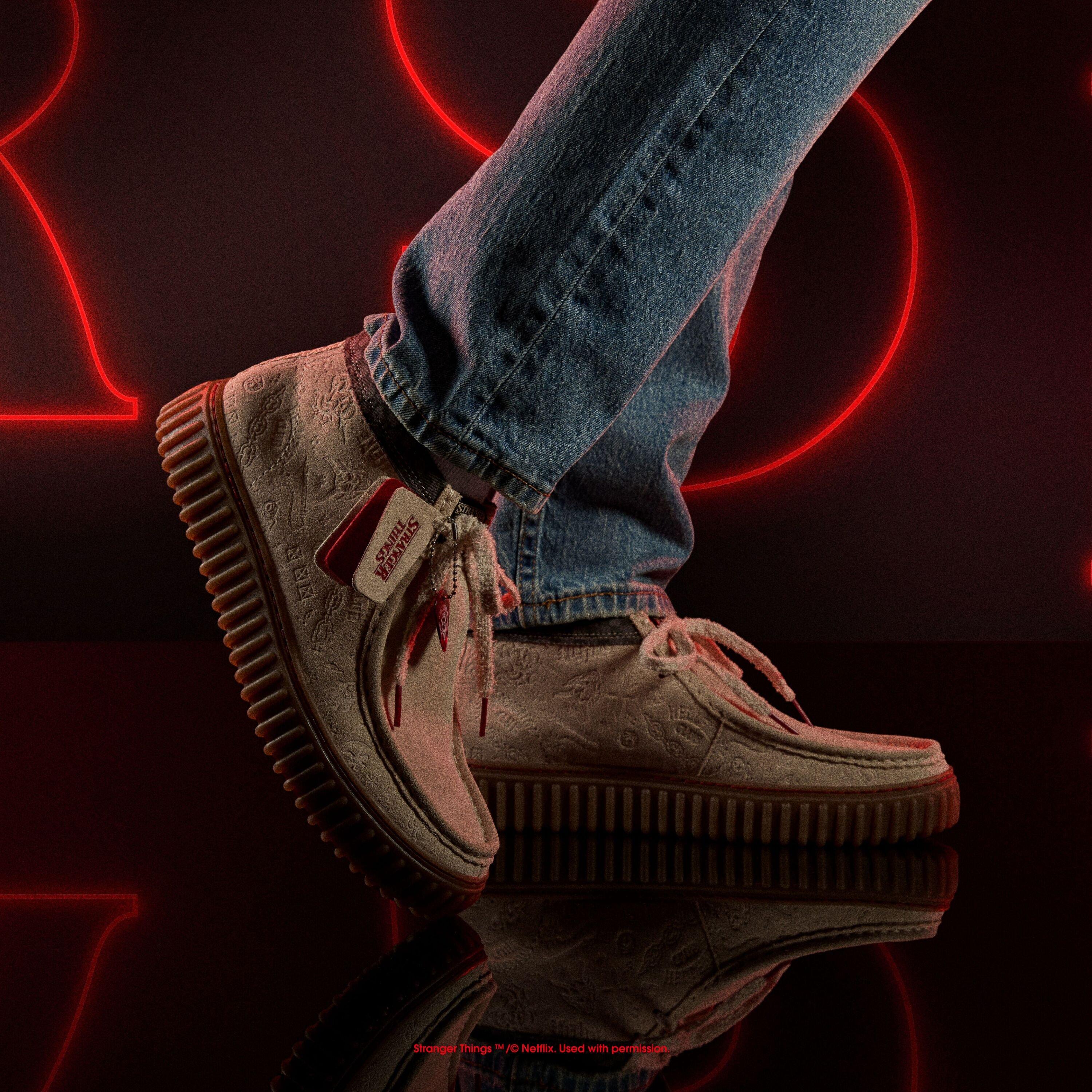 Mens Stranger Things x Torhill Hi Off White Boots | Clarks