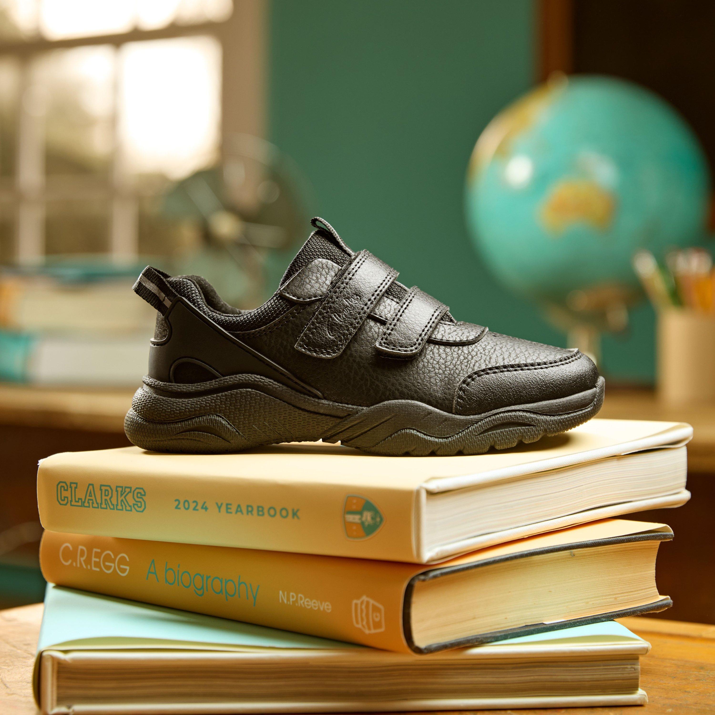 Boys, Girls, Kids Unisex Feather Shine Kid Black Trainers, Riptape ...