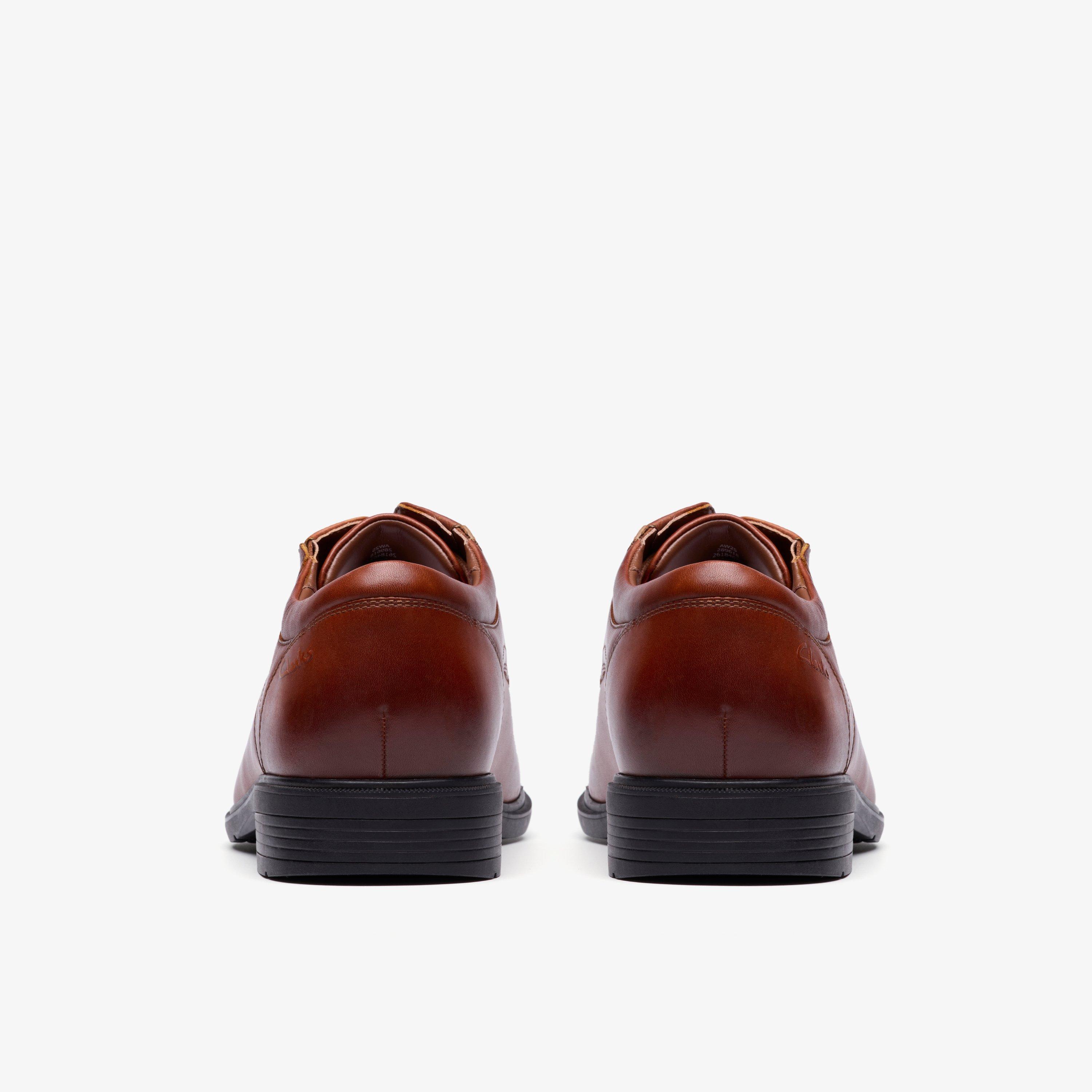 Mens Steadwell Cap Dark Tan Leather Oxfords | Clarks