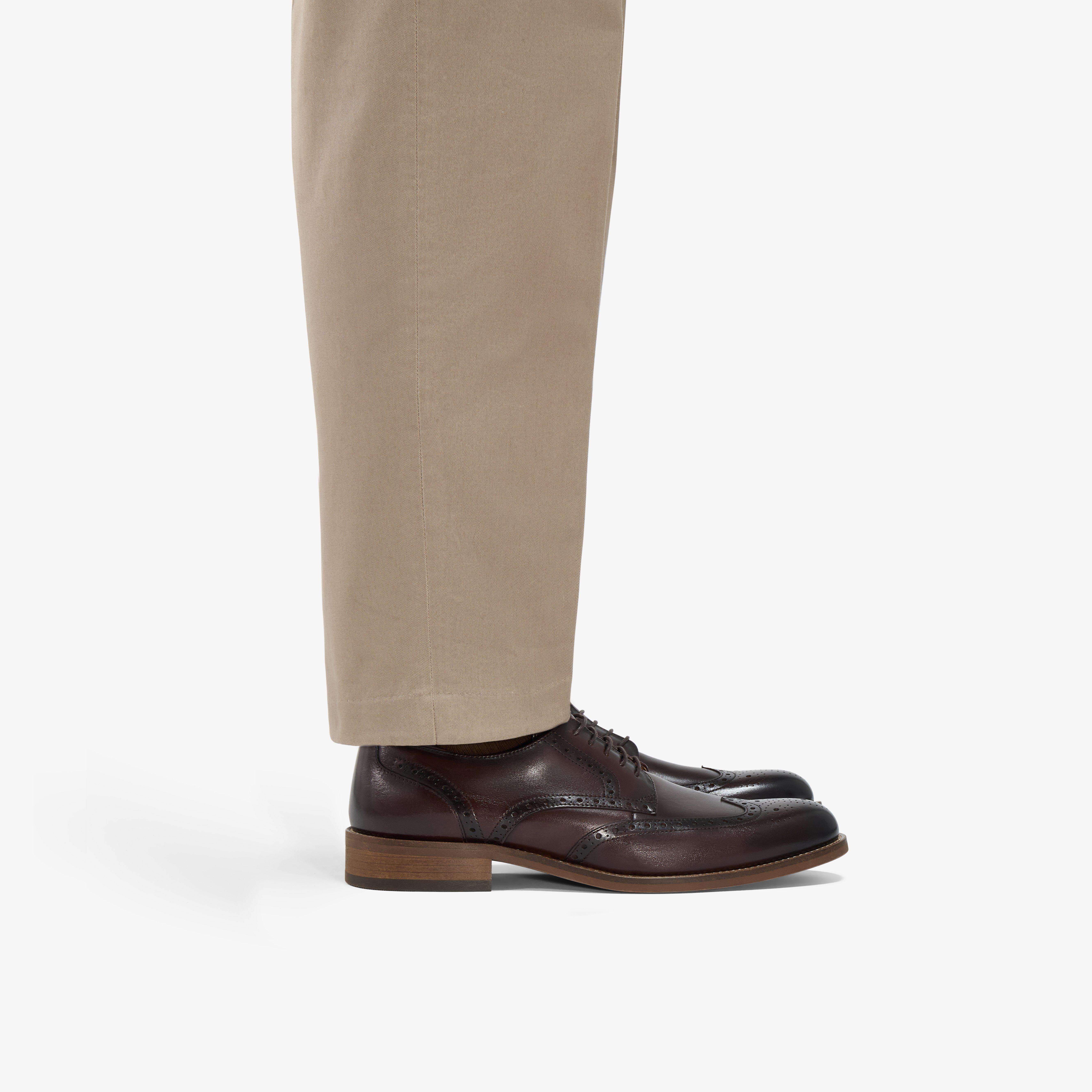 Mens Craft Remi Tip Brown Leather Brogues, Lace Up | Clarks UK