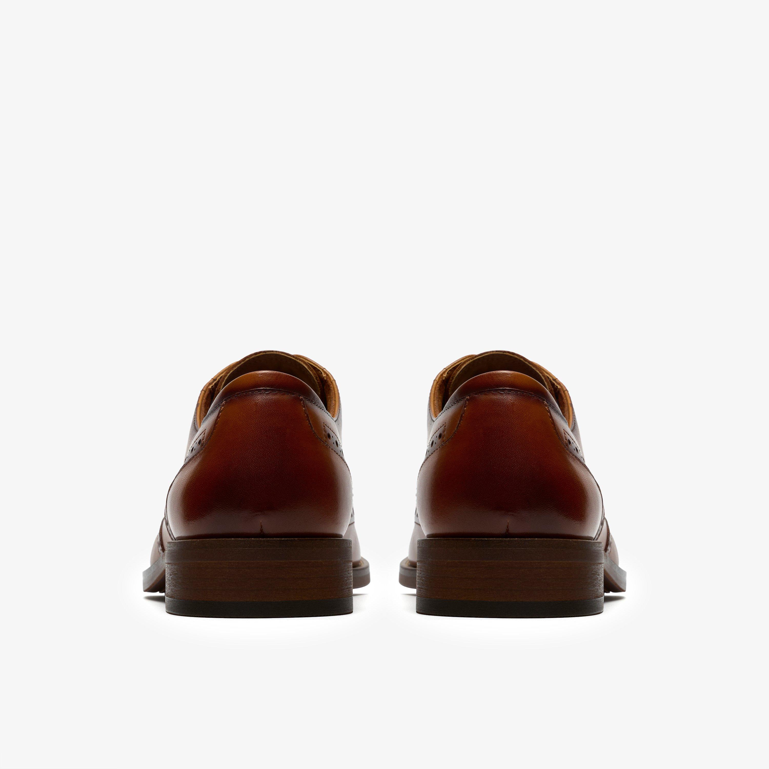 Mens Craft Remi Tip Tan Leather Brogues, Lace Up | Clarks UK
