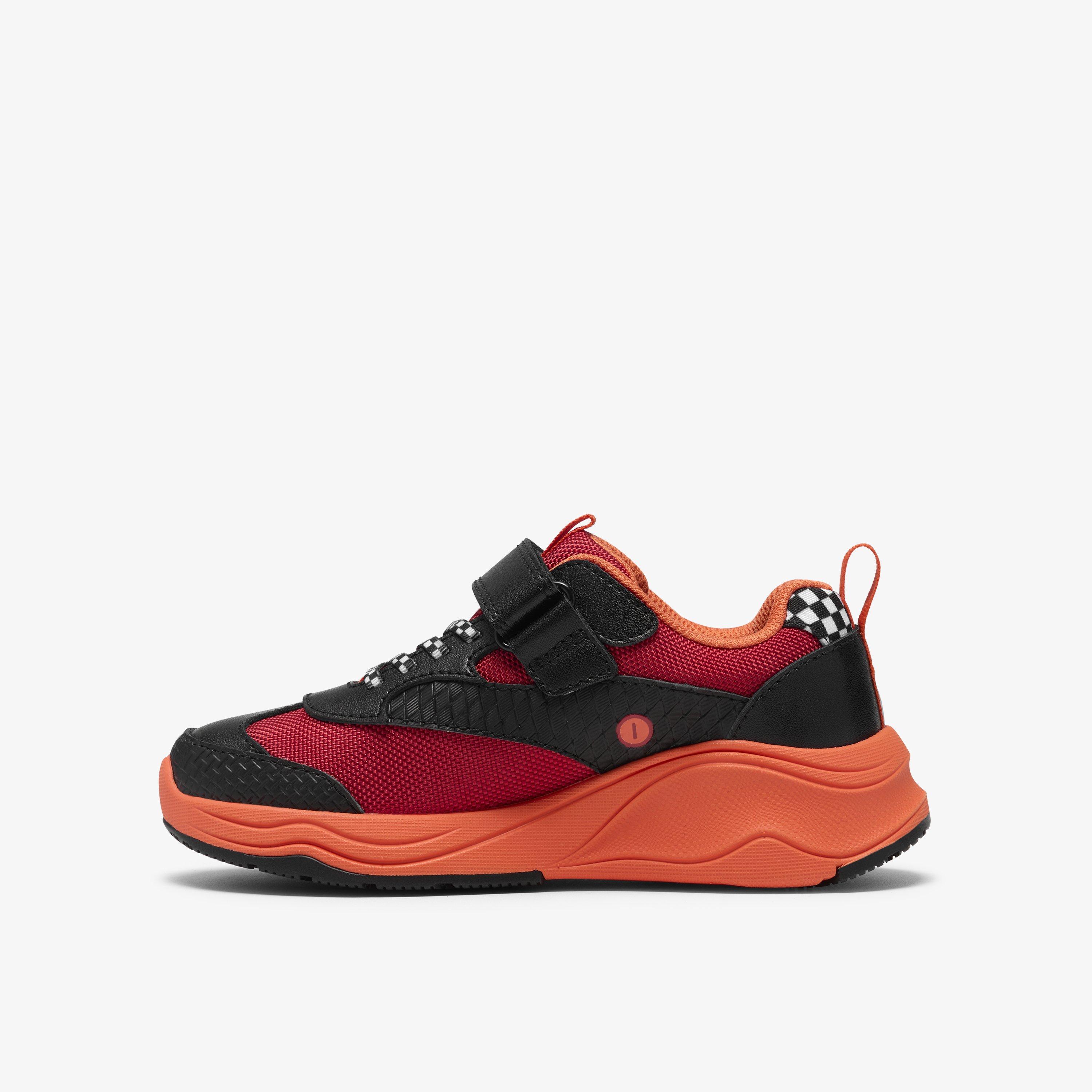 Boys Gleam Go Kid Black/Red Trainers | Clarks