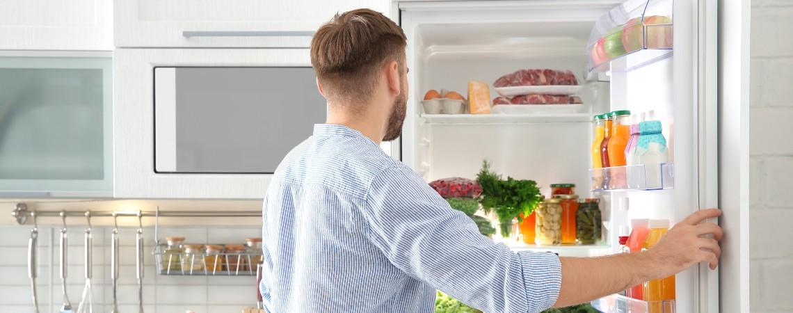 What causes fridge condensation and how to fix it | Currys