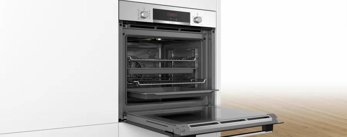 Get cooking with the Bosch Serie 4 electric oven | Currys