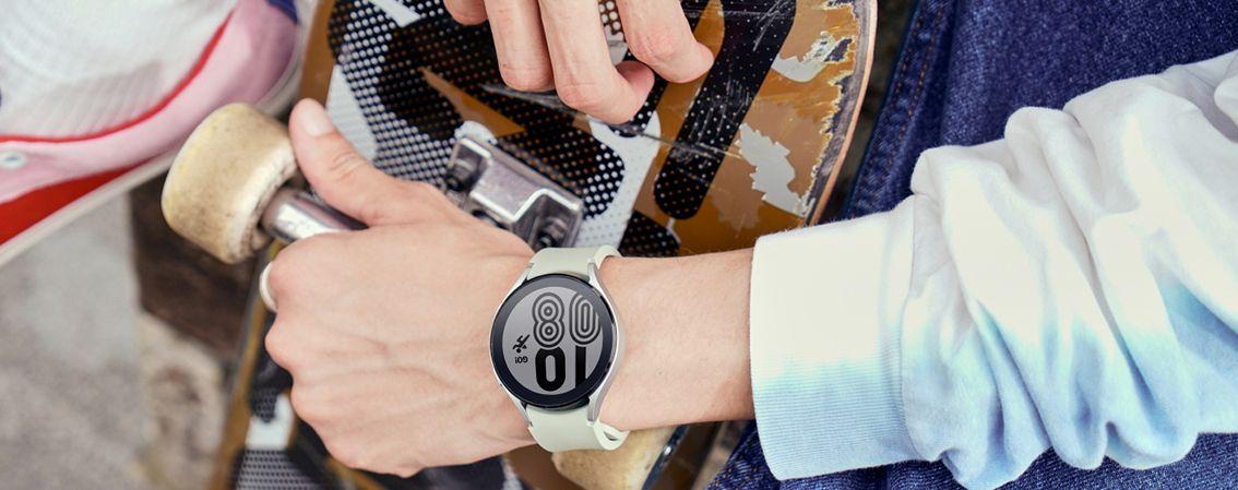 Samsung takes wearables beyond the smartwatch | Currys