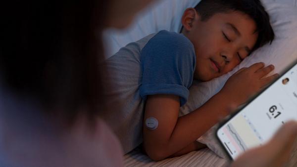 Using a diabetic blood sugar monitor | Dexcom | Dexcom