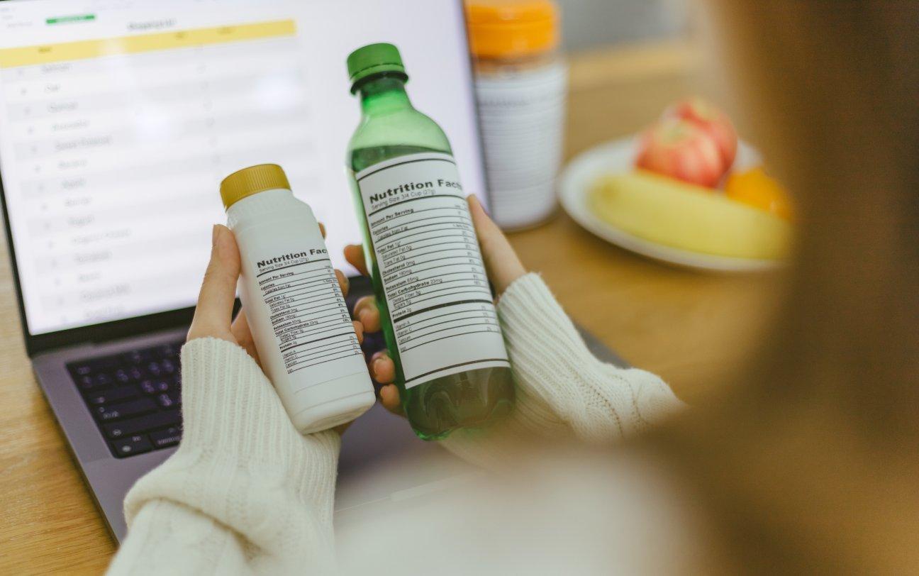 How to read nutrition labels for diabetes health | Stelo by Dexcom