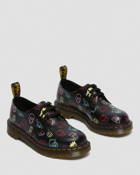 Hello Kitty & Friends 1461 Smooth Leather Oxford Shoes in Hello Kitty & Friends 1461 Smooth Leather Oxford Shoes in