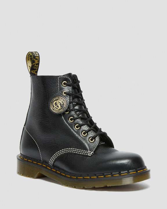 1460 Pascal Made in England Classic Leather Lace Up Boots in 1460 Pascal Made in England Classic Leather Lace Up Boots in