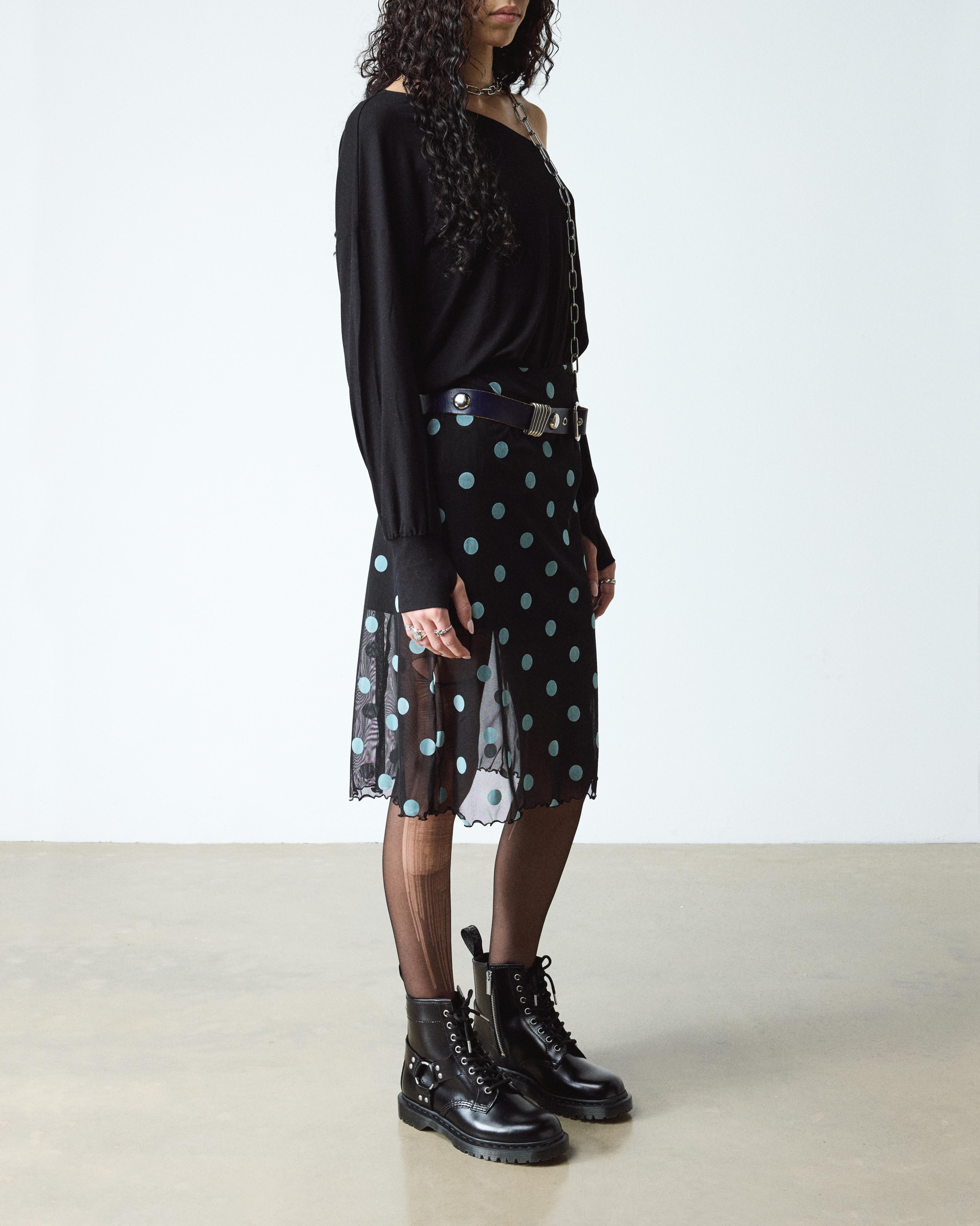 1460 Harness in Black | Dr. Martens