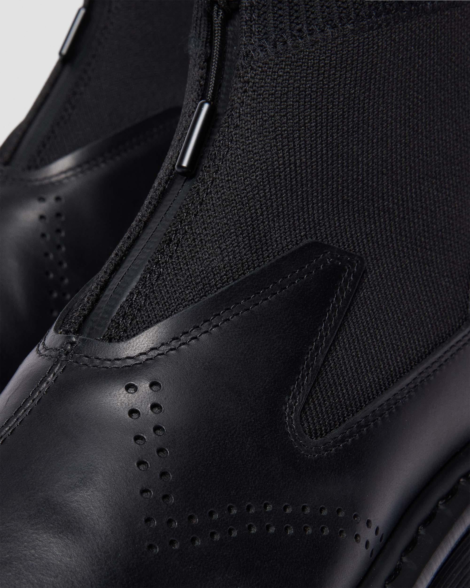 BOTA 14XX QUBIST CON CREMALLERA en Negro | Dr. Martens