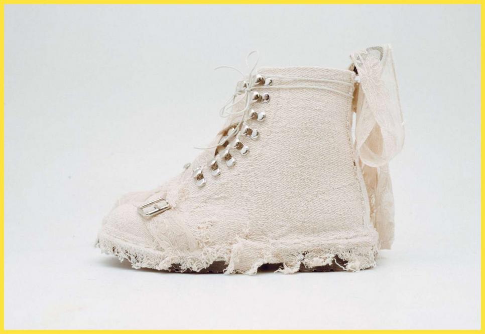 Dr. Martens X Central Saint Martins