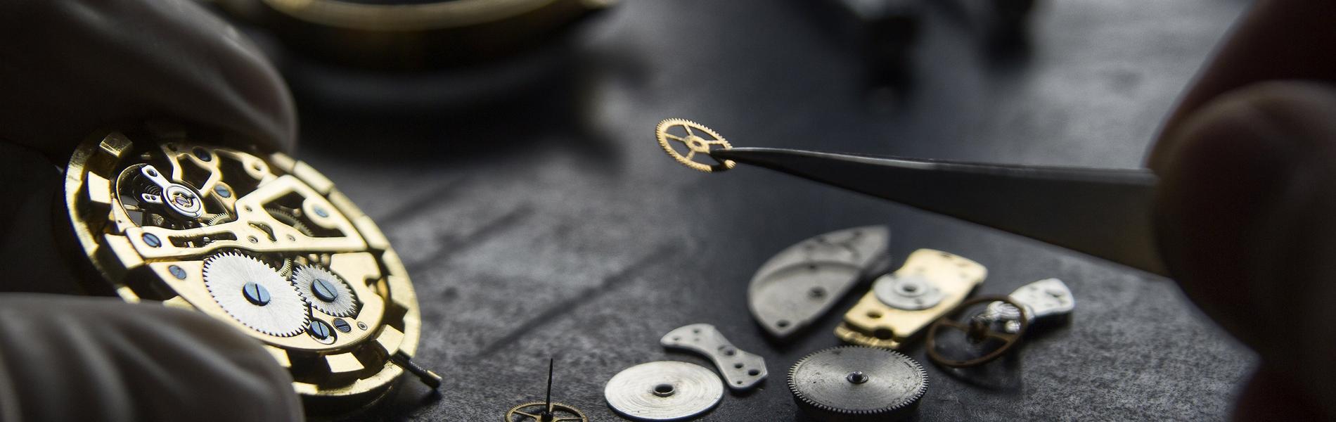 Inside The Watch: Watch Movements Explained - Ernest Jones