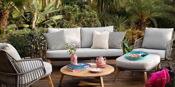 Fenwicks garden furniture store
